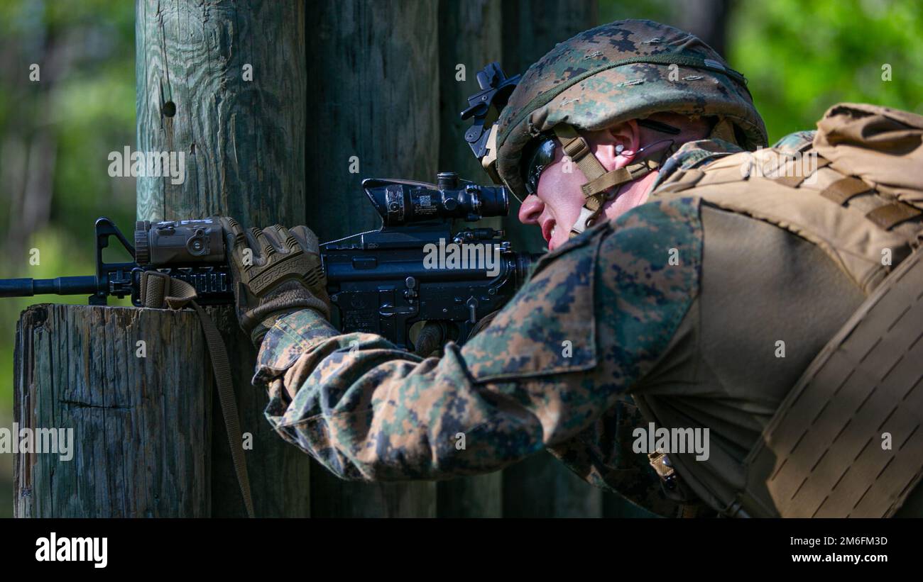 Physical combat proficiency test hi-res stock photography and images ...