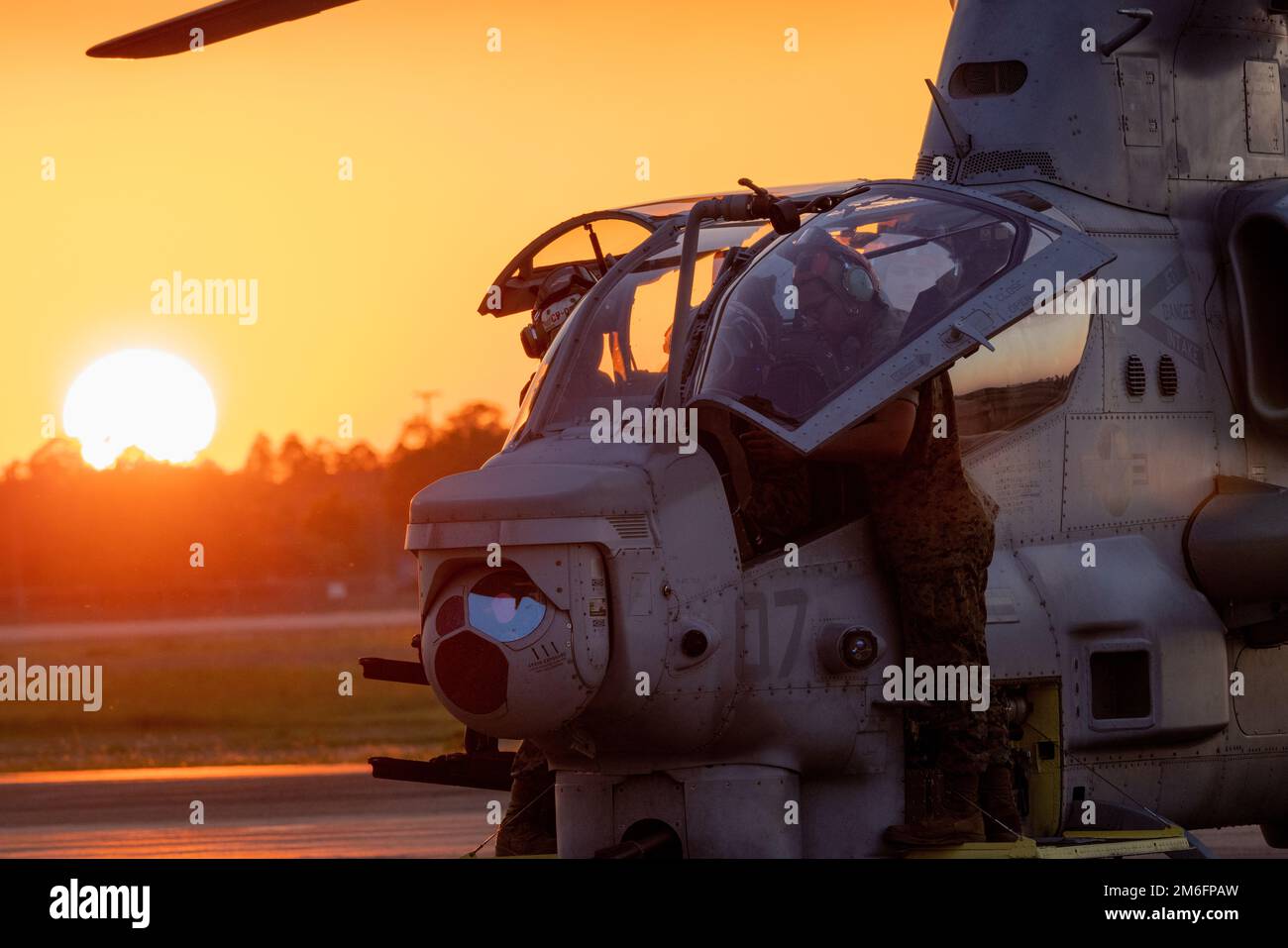 U.S. Marines with Marine Light Attack Helicopter Squadron 773 perform ...