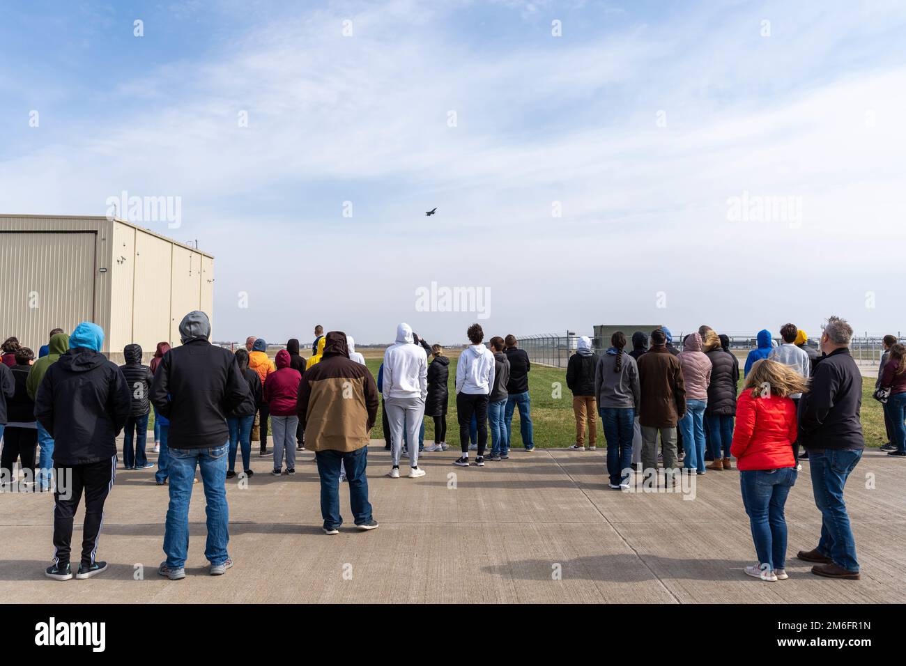 Students and parents watched a 114th Fighter Wing F-16c take off during ...