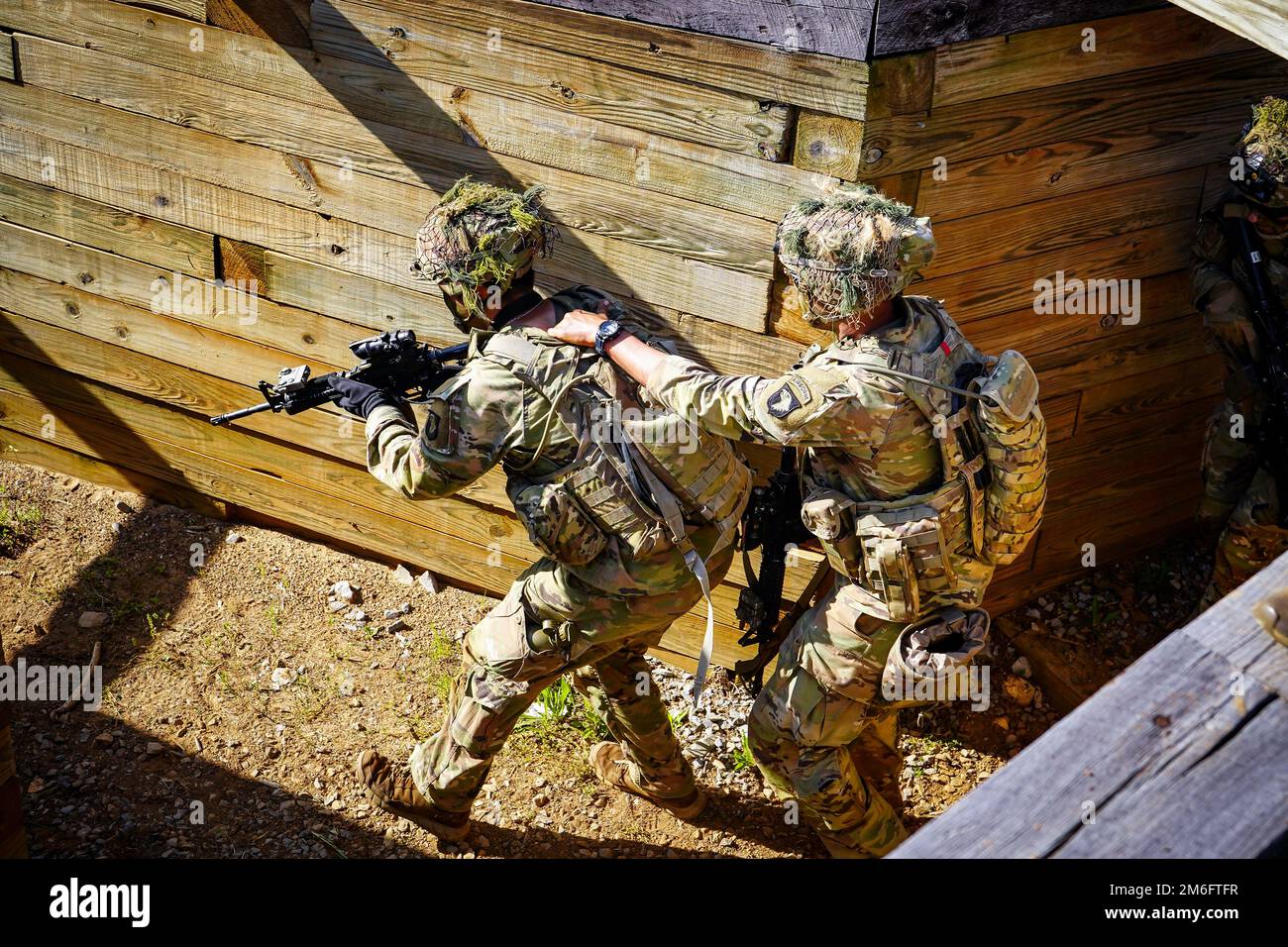 Screaming Eagles from 1st Battalion, 506th Infantry Regiment "Red ...