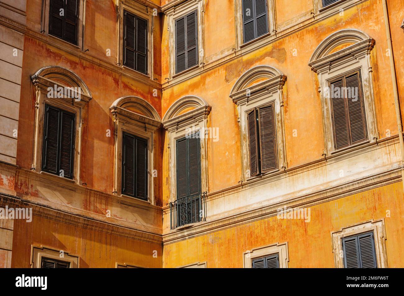Residential building in rome hi-res stock photography and images - Alamy