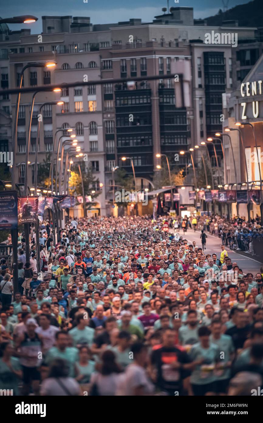 Bilbao night marathon hi-res stock photography and images - Alamy
