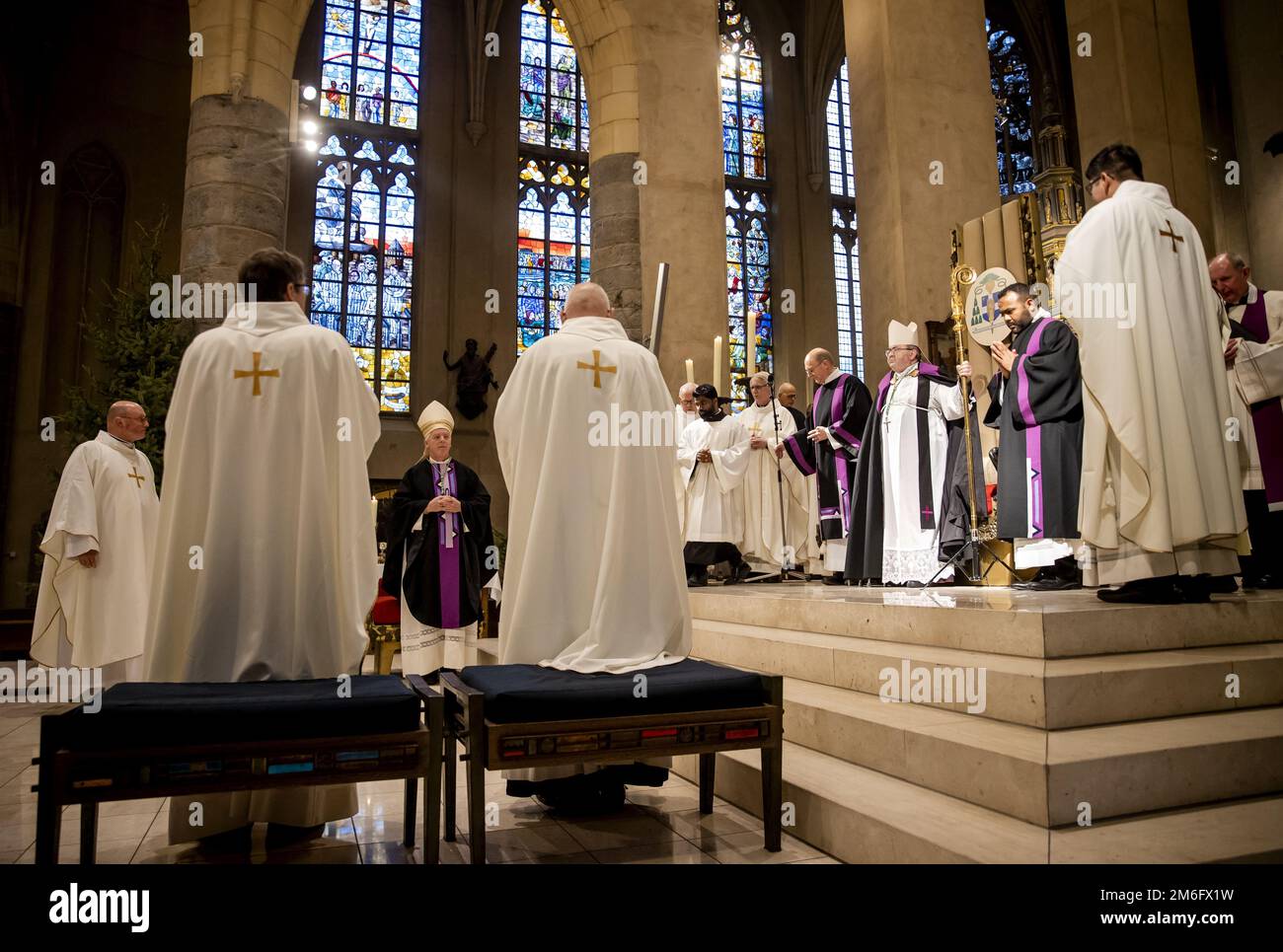 ROERMOND - Bishop Harrie Smeets during a memorial service for Pope ...