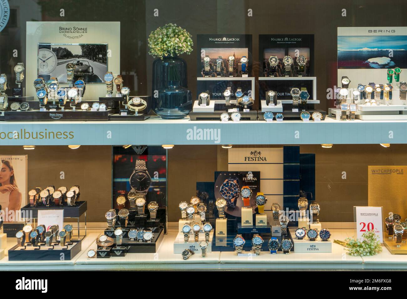 Watch and jewelry hi-res stock photography and images - Alamy