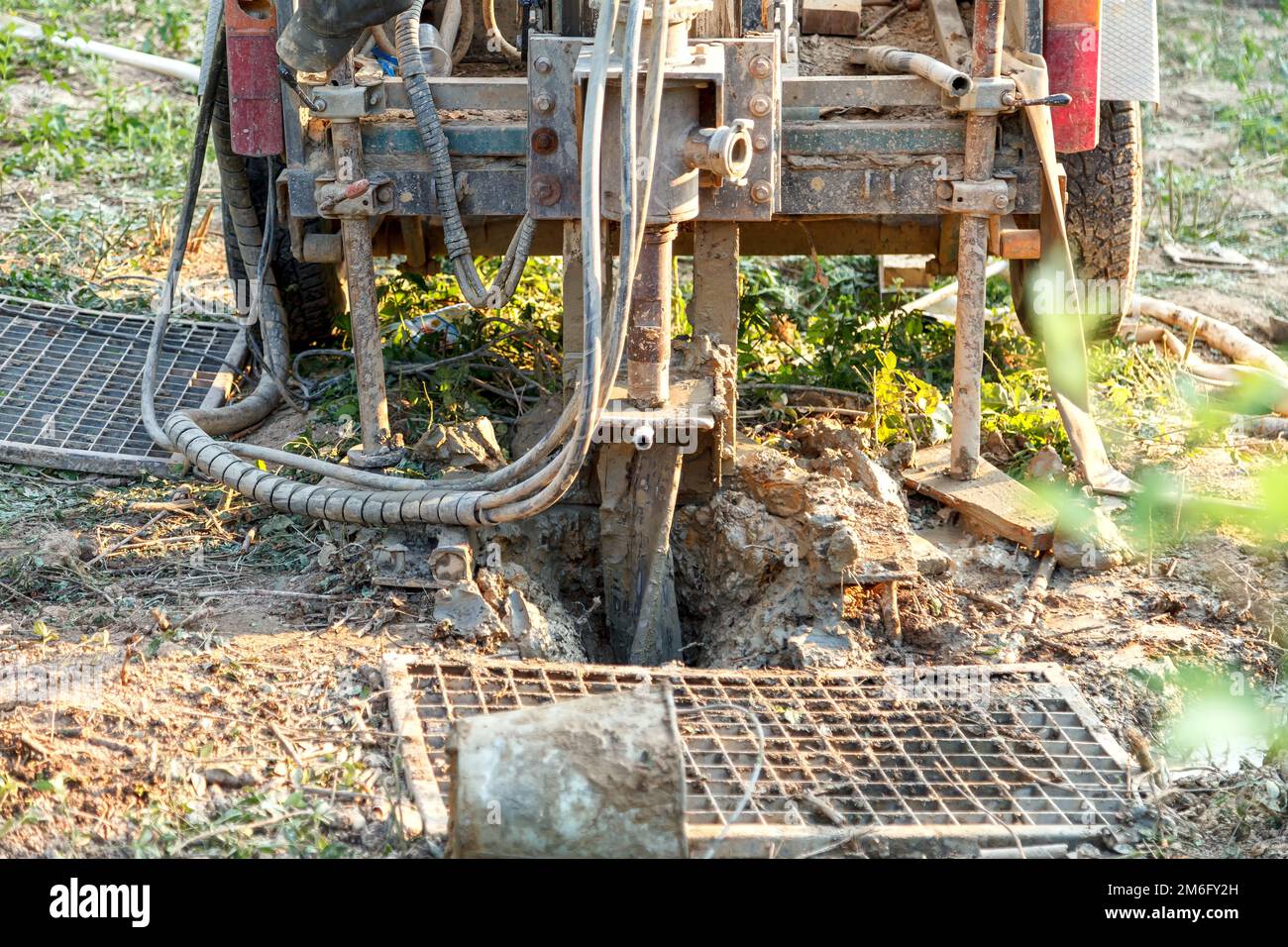 Drilling wells for geothermal energy hi-res stock photography and ...