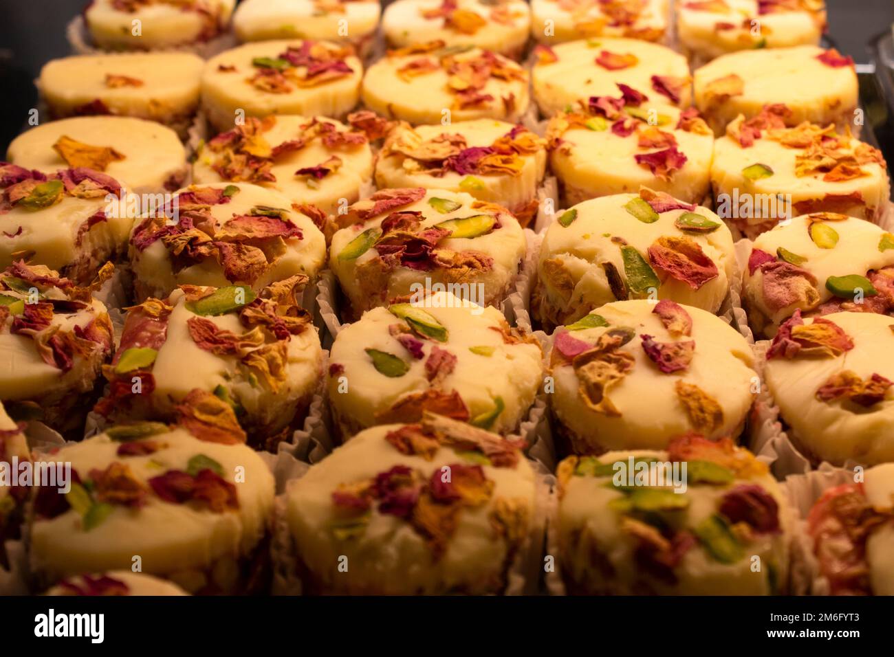 Bakery cake racks hi-res stock photography and images - Alamy