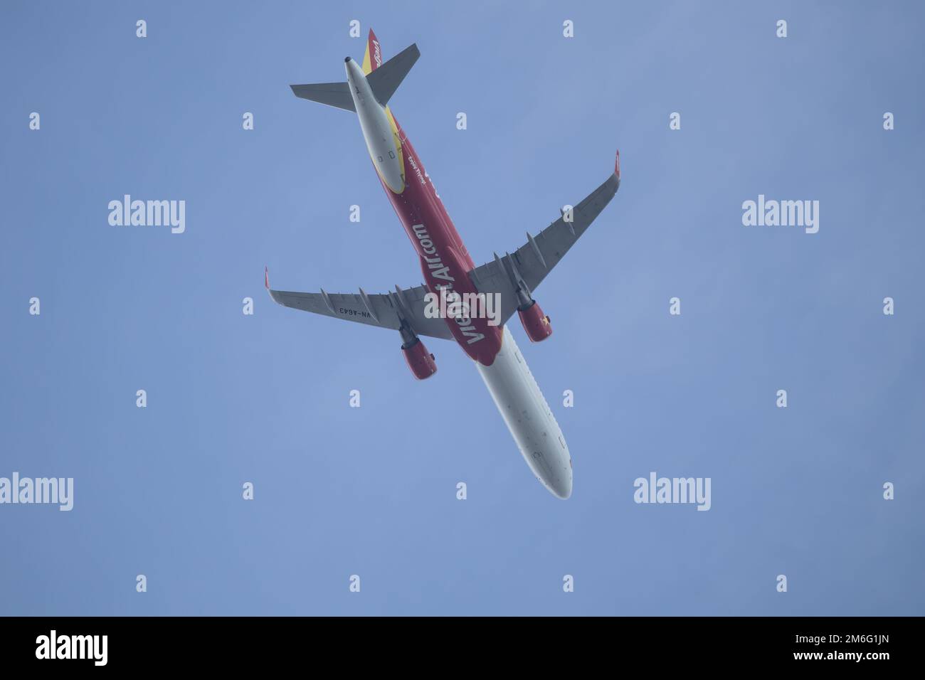 Chiangmai, Thailand - November 19 2022: VN-A643 Airbus A321-200 of ...