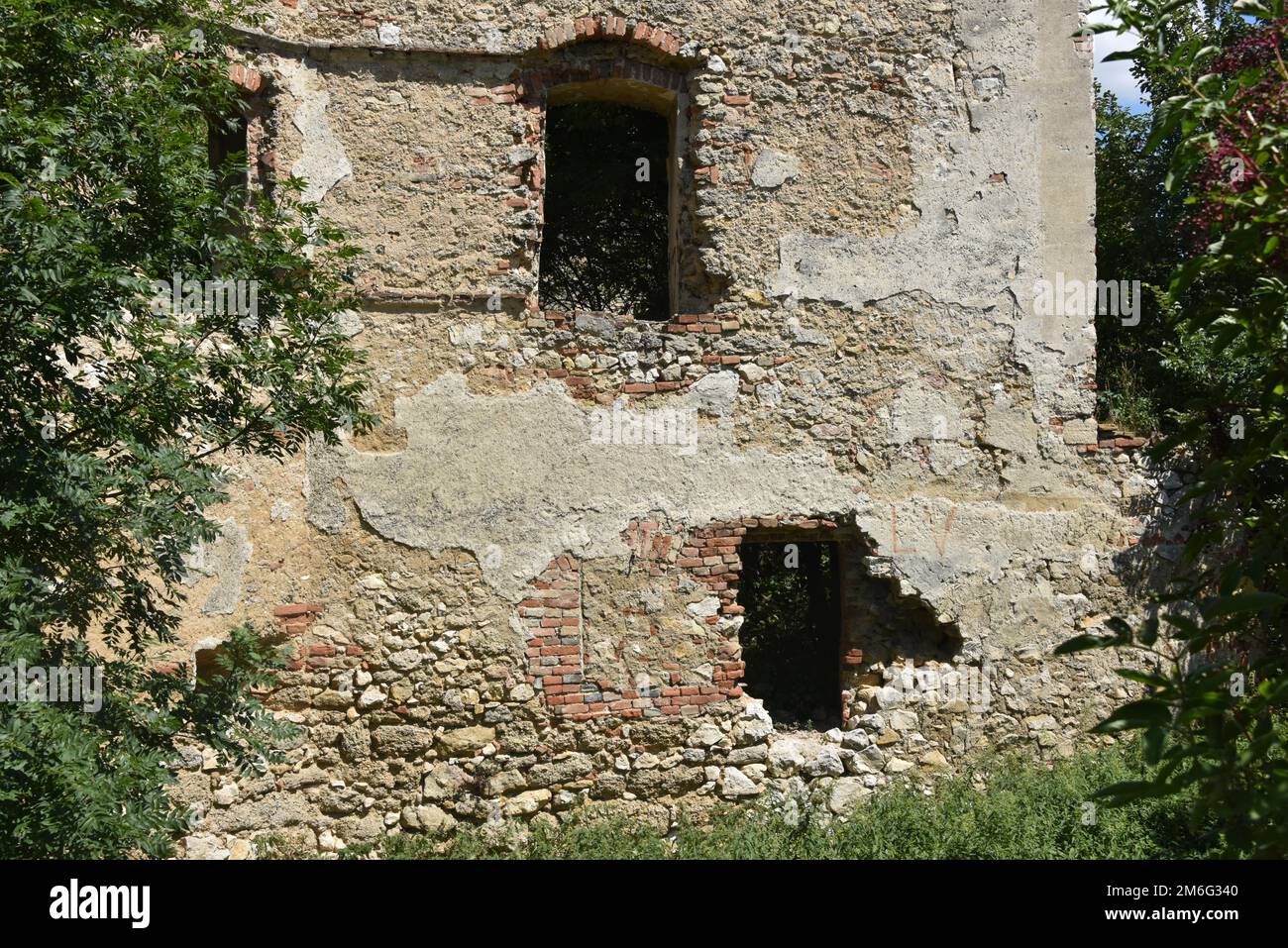 Ruin in austria hi-res stock photography and images - Alamy