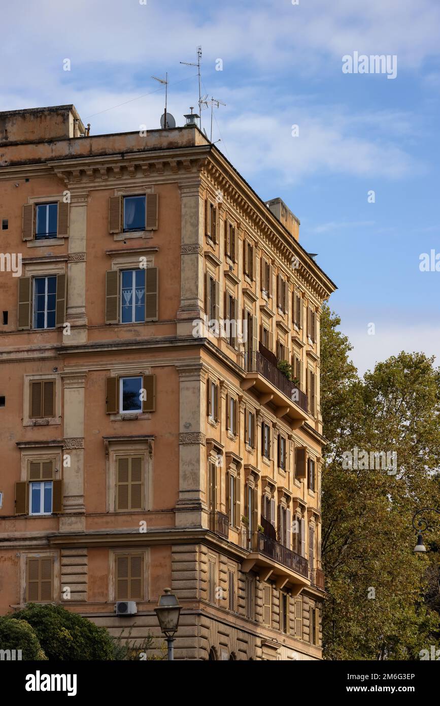 Old Historic Streets in Downtown Rome, Italy Stock Photo - Alamy