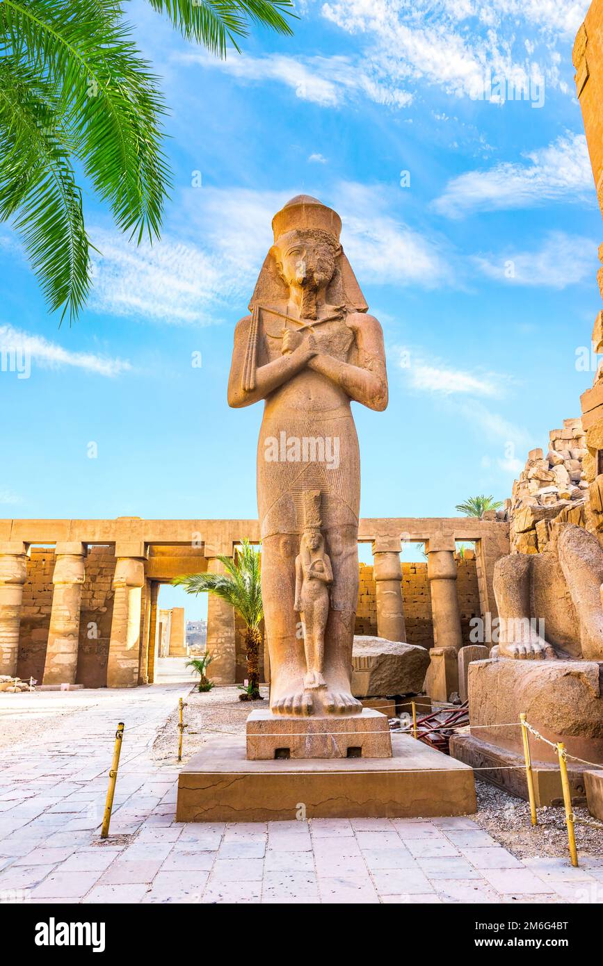 Ramses and his wife Stock Photo - Alamy
