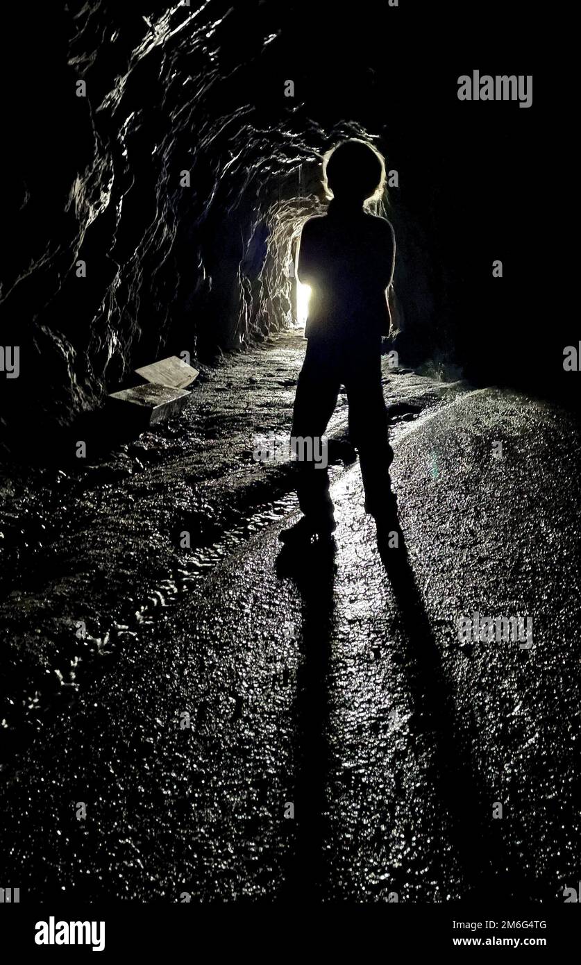 Path road from darkness hi-res stock photography and images - Alamy