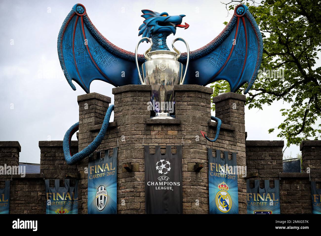 Cardiff Castle decorated with a UEFA Champions League themed Dragon and ...