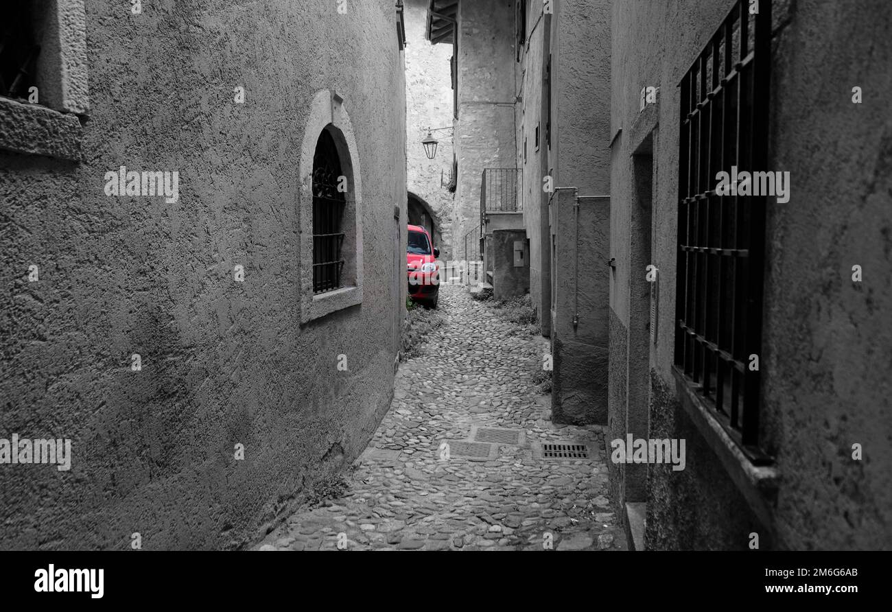 Monocolor hi-res stock photography and images - Alamy