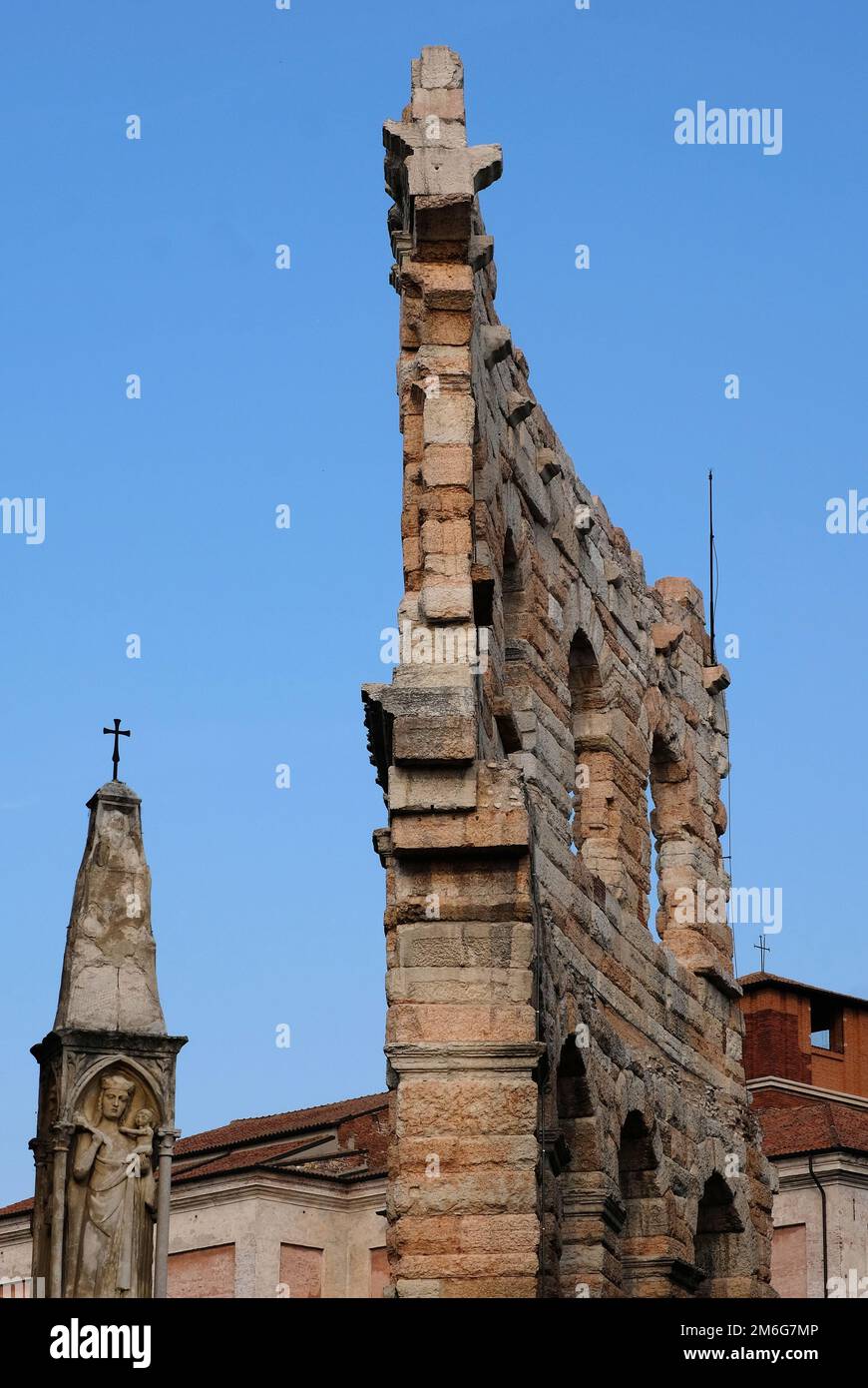 Grottoes of catullus hi-res stock photography and images - Alamy