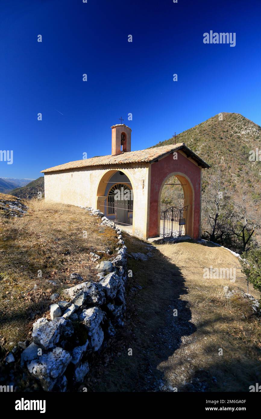 Chapelle Saint Jean, Villars sur Var, Paysage de la vallee du Var ...