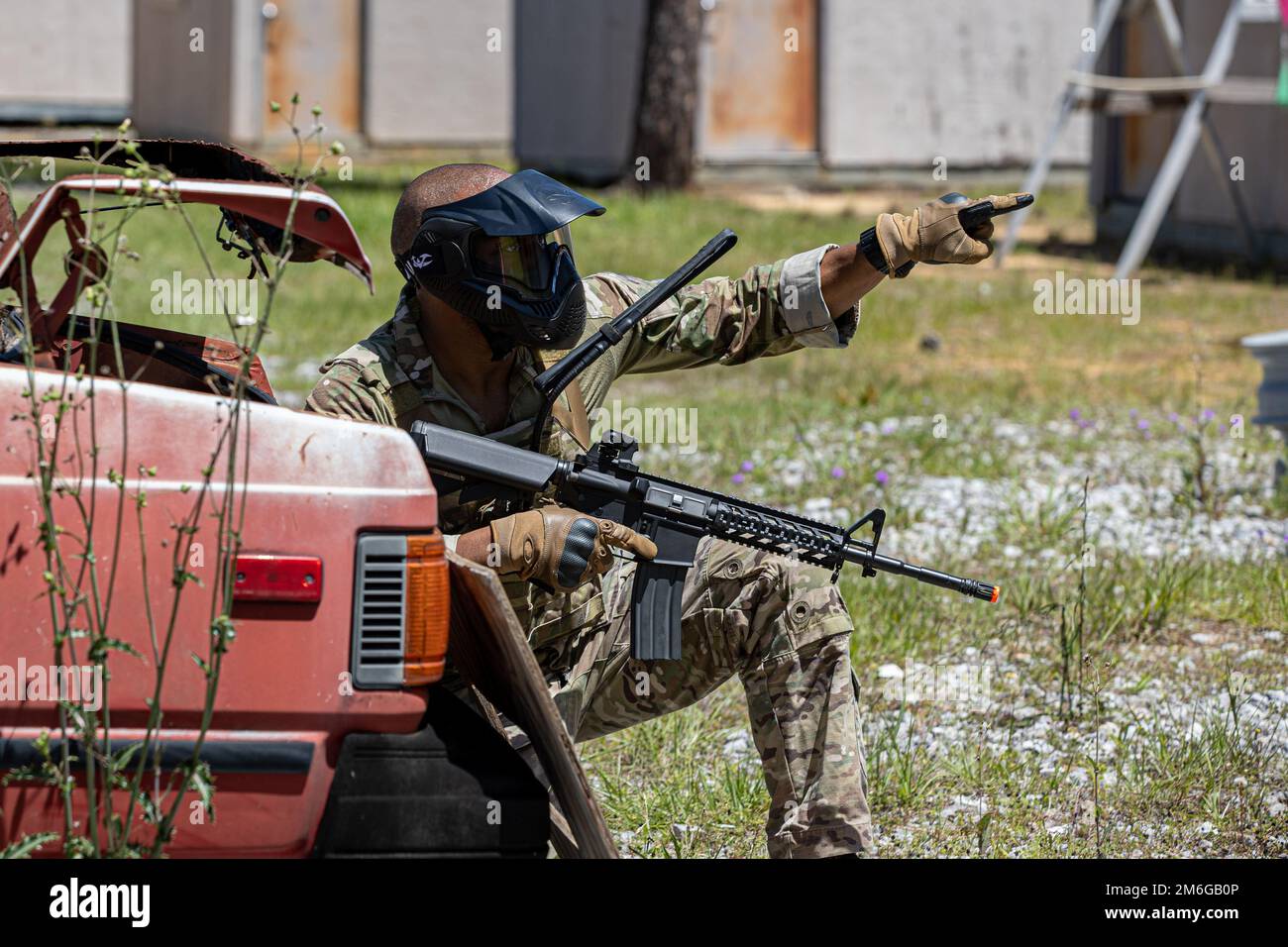 Soldiers from the Alabama National Guard's 31st CBRN Brigade and ...