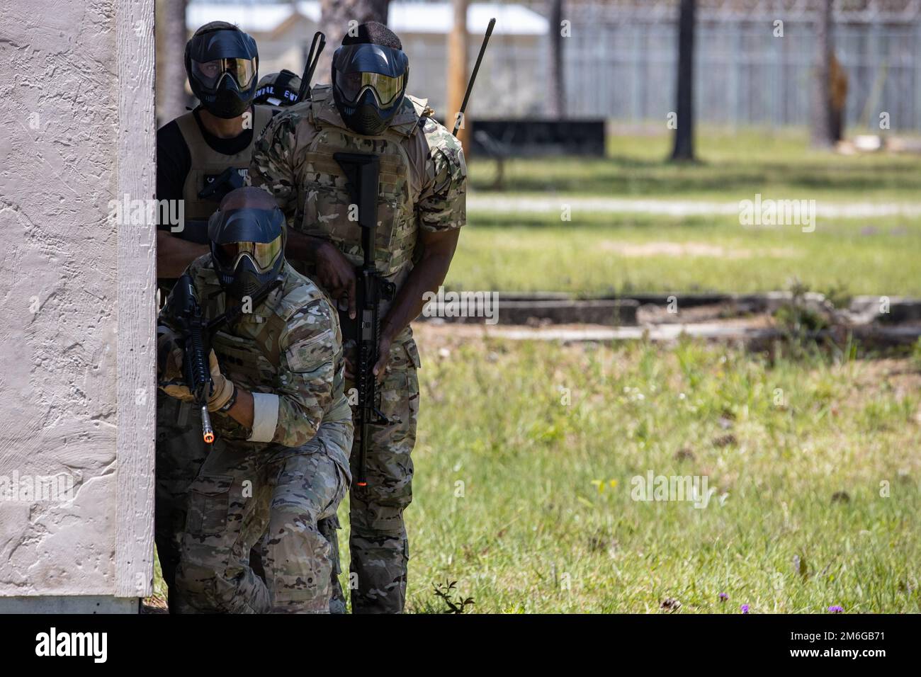 Soldiers from the Alabama National Guard's 31st CBRN Brigade and ...