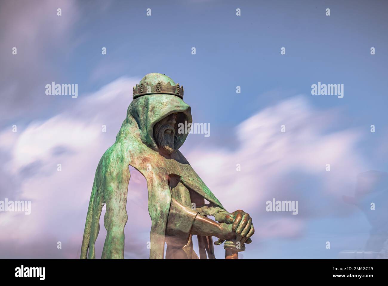 Tintagel - May 30 2022: Statue of the legendary King Arthur in the ...