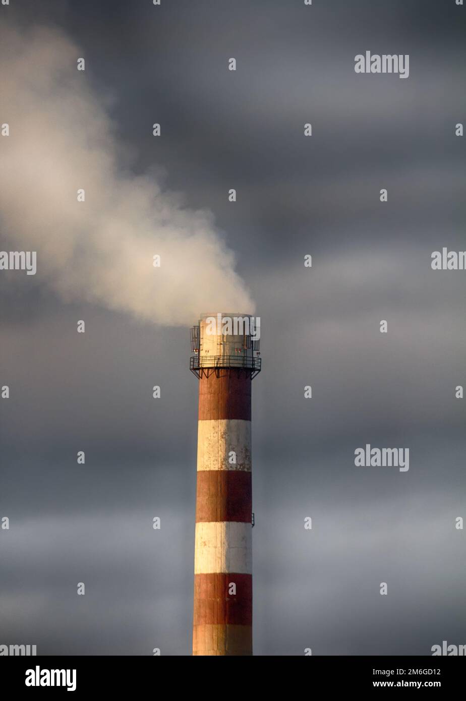 Smoking plant pipe Stock Photo - Alamy