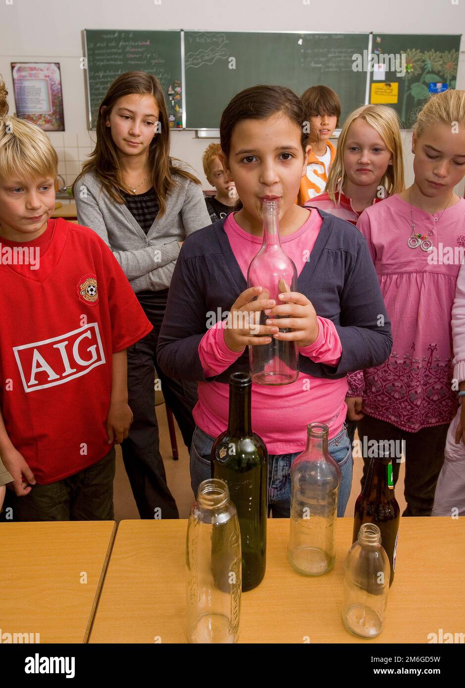 Tapping primary school hi-res stock photography and images - Alamy