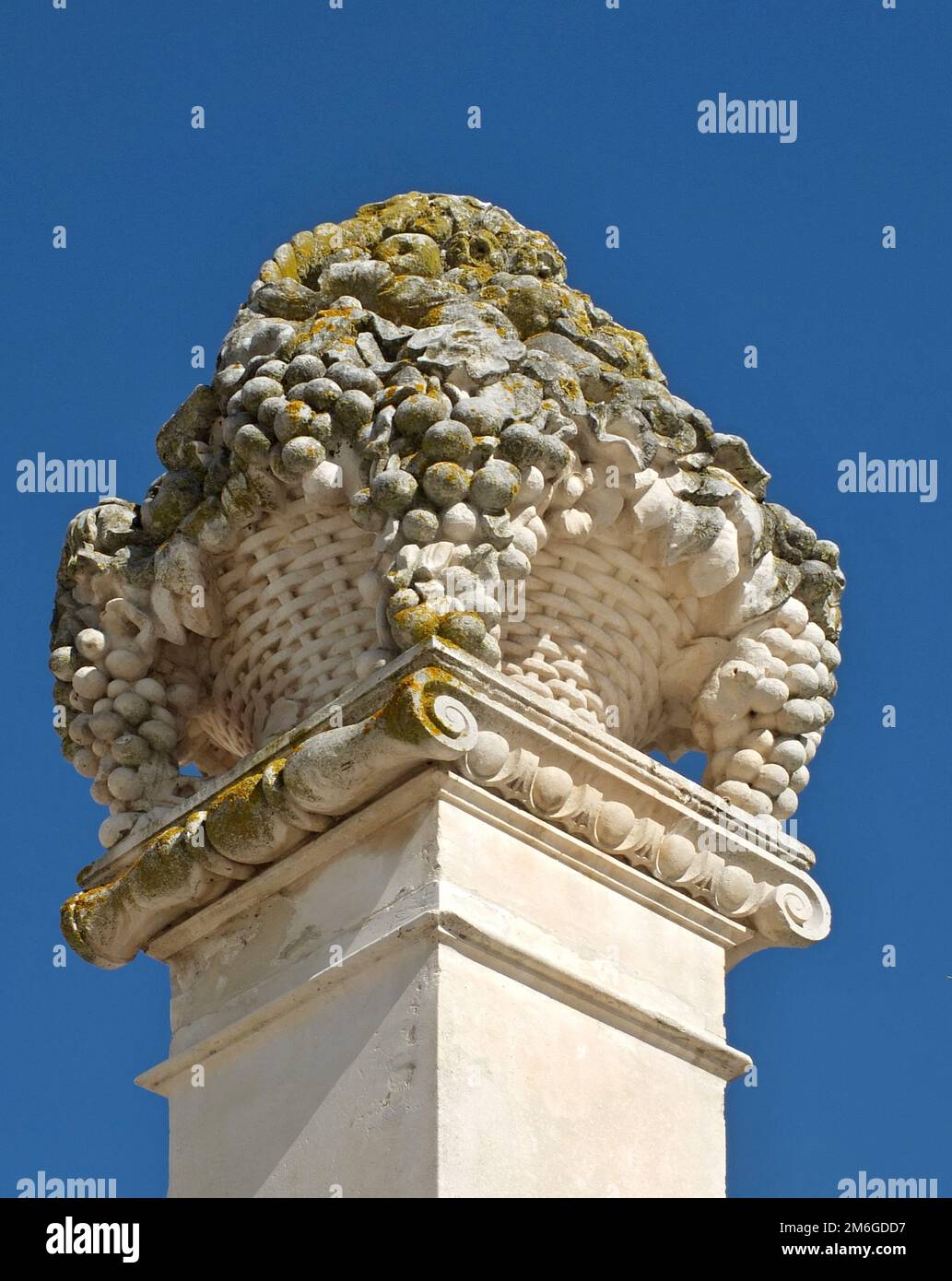 Blue pillar hi-res stock photography and images - Alamy