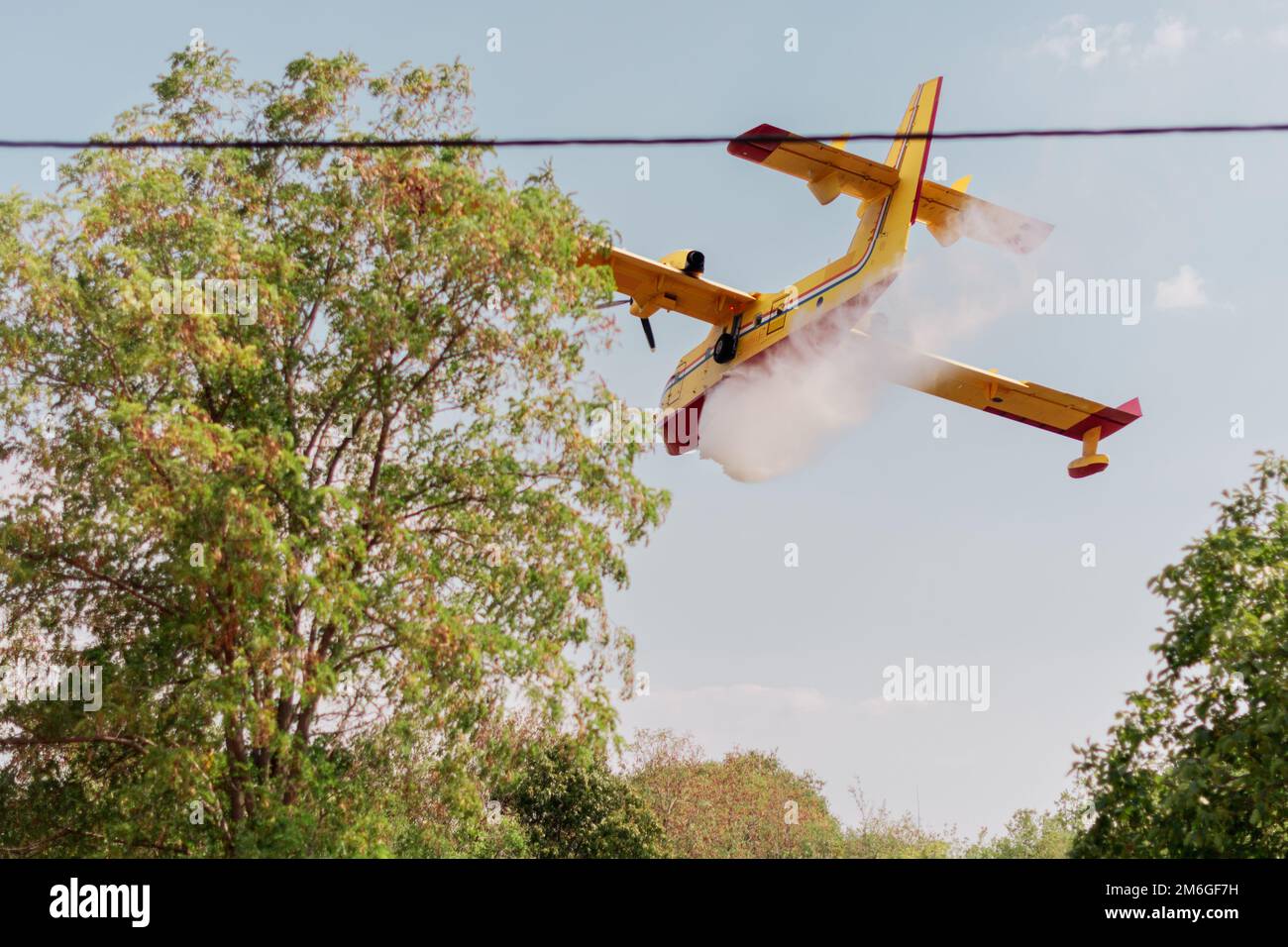 Clear airplane fire hi-res stock photography and images - Alamy