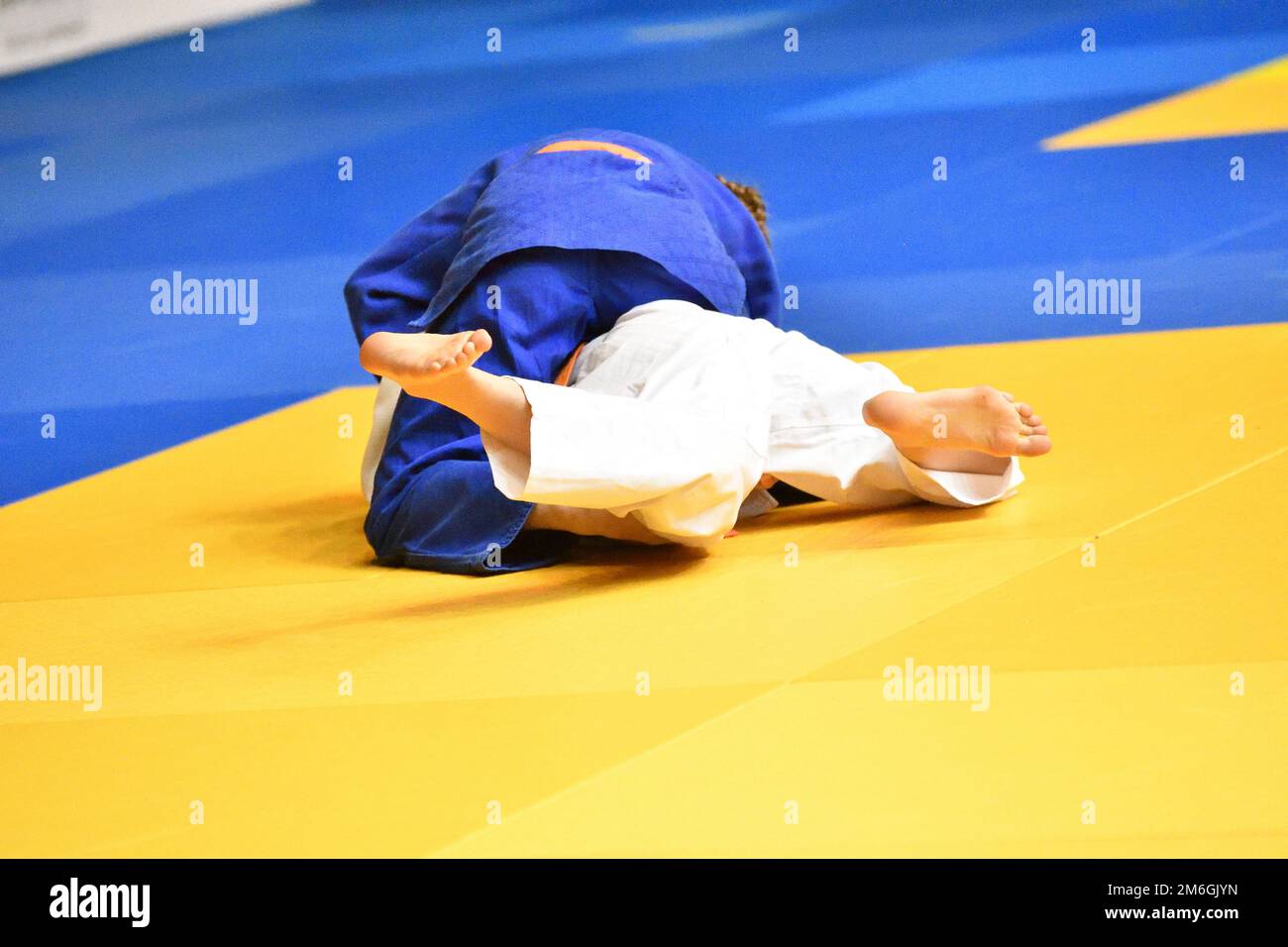 Judoka uniform hi-res stock photography and images - Alamy