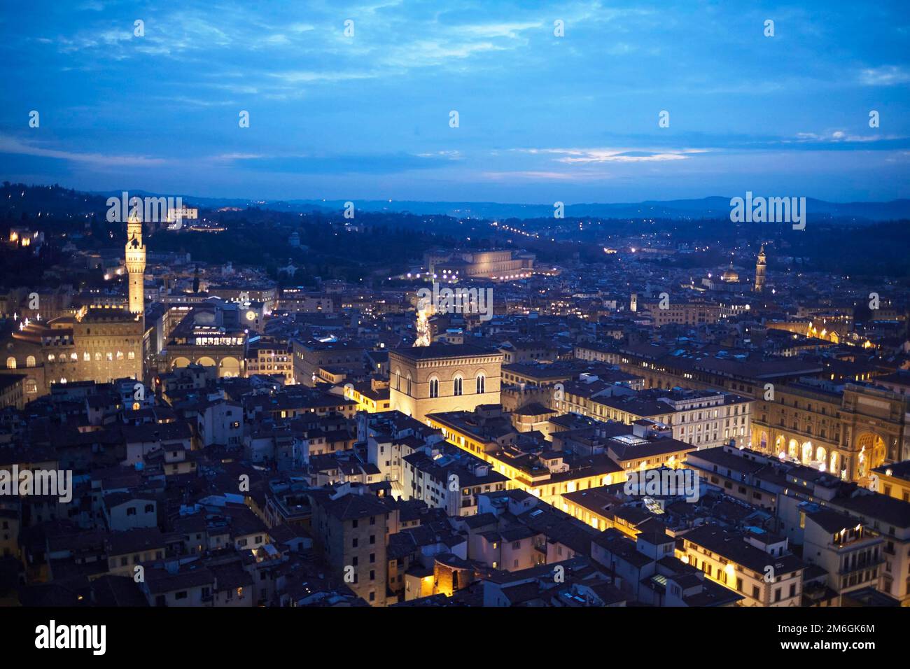 Beautiful streets florence tuscany hi-res stock photography and images ...