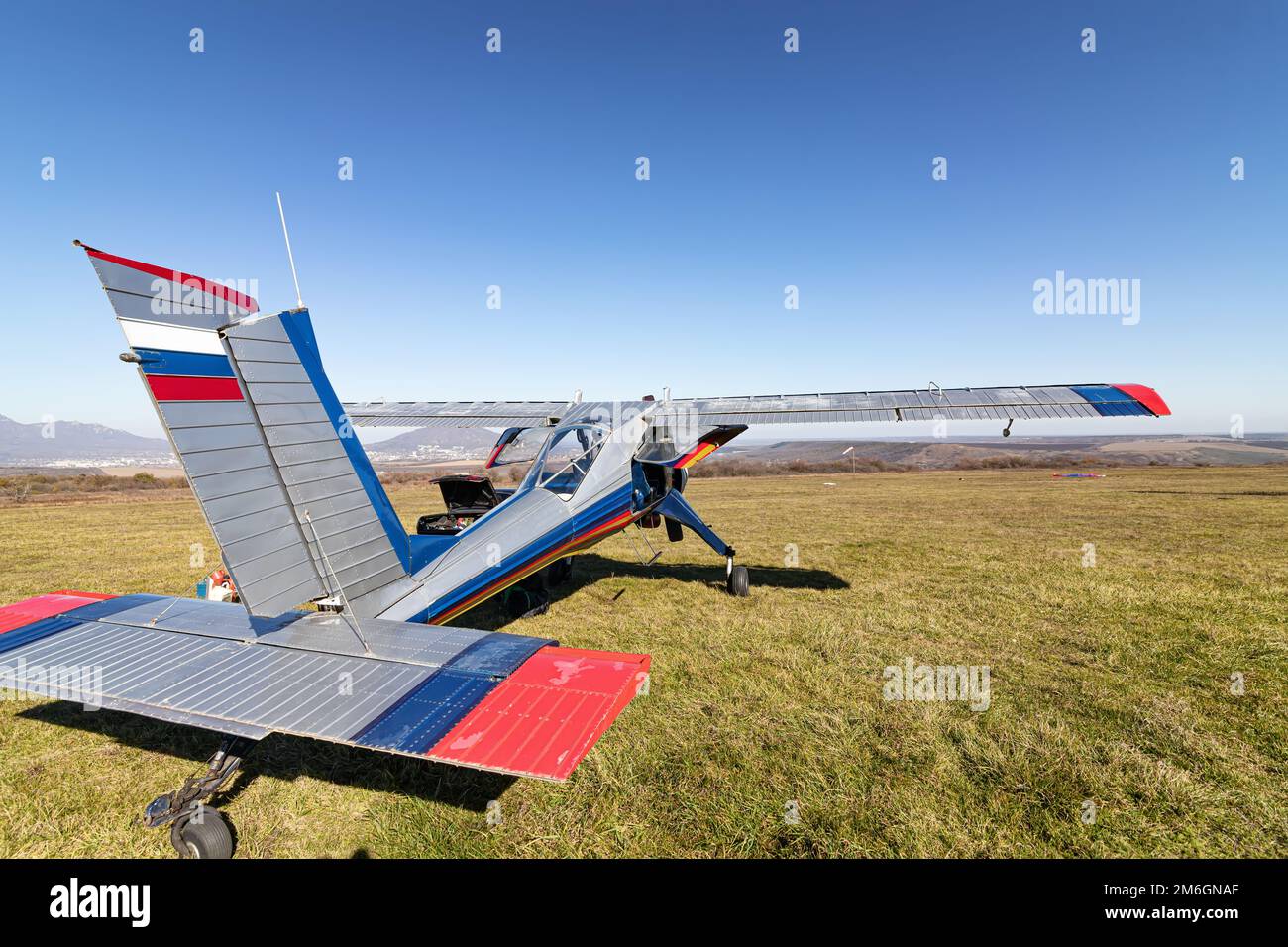 Aircraft stands hi-res stock photography and images - Alamy