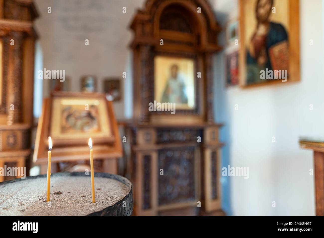 Iconostasis church gold decoration hi-res stock photography and images ...