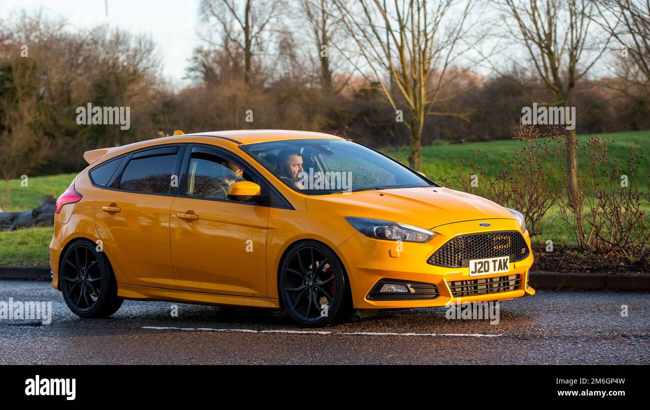 Ford focus cc hi-res stock photography and images - Alamy