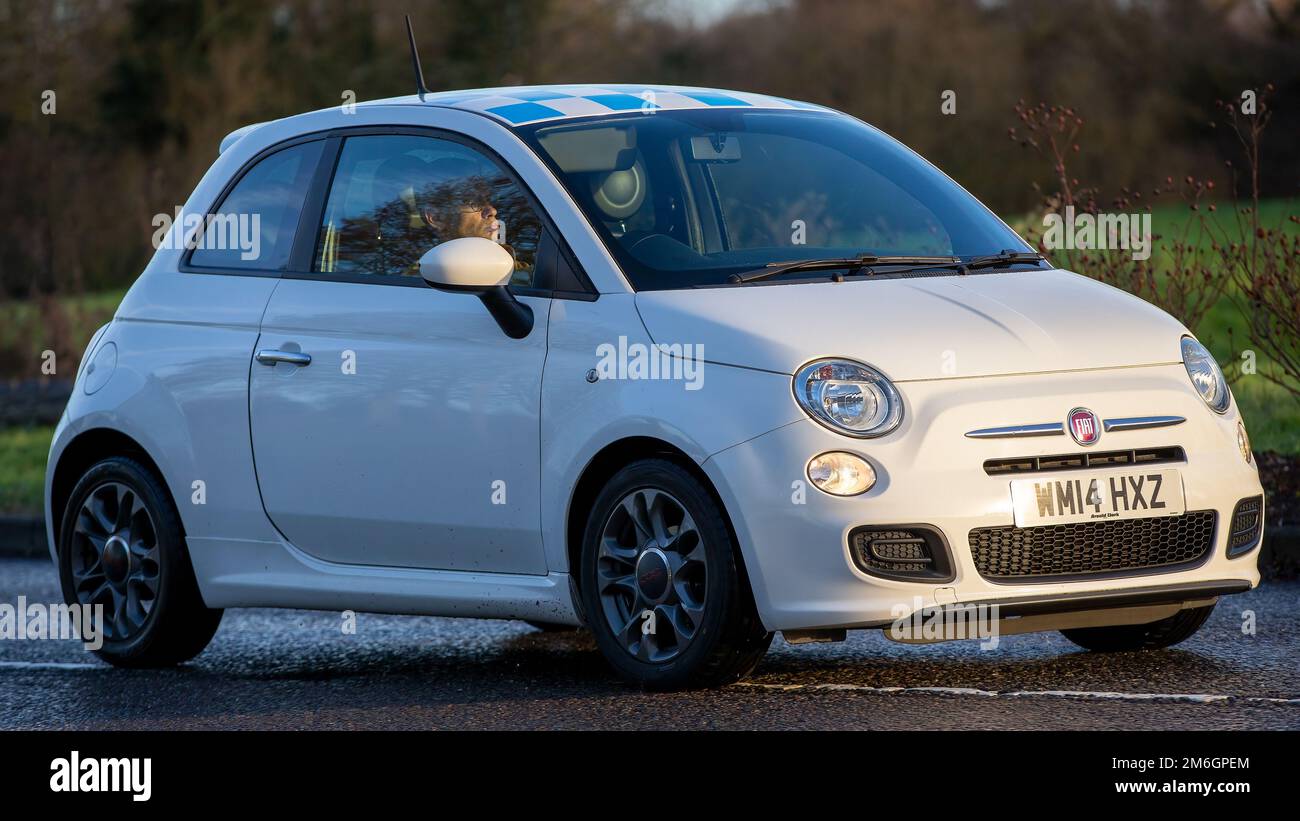 Fiat 500 engine small car hi-res stock photography and images - Alamy