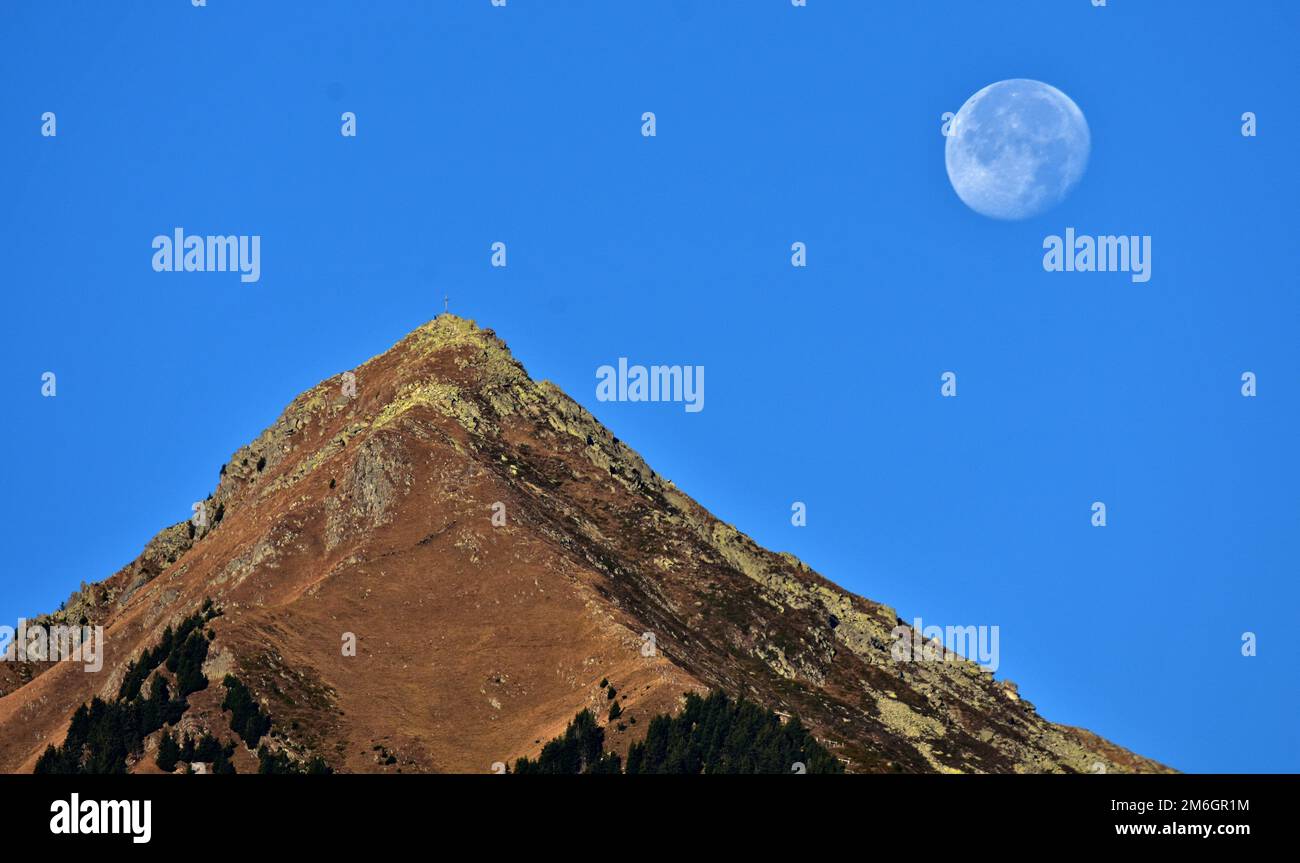 Moon rise at Mutspitz in the Texel Group, South Tyrol, Italy Stock ...