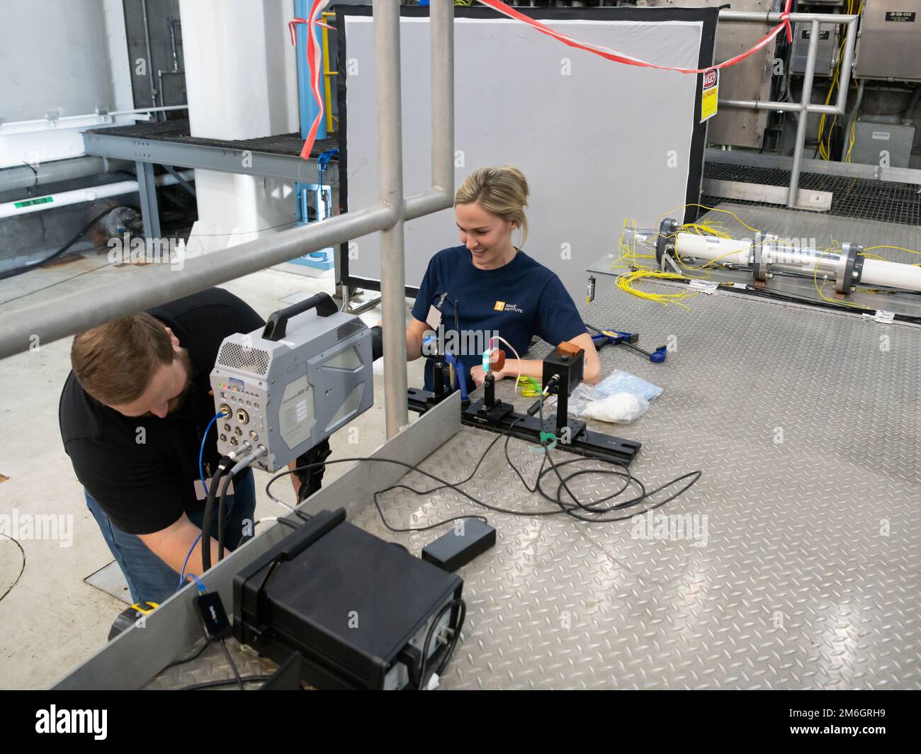 Dr phil set hi-res stock photography and images - Alamy