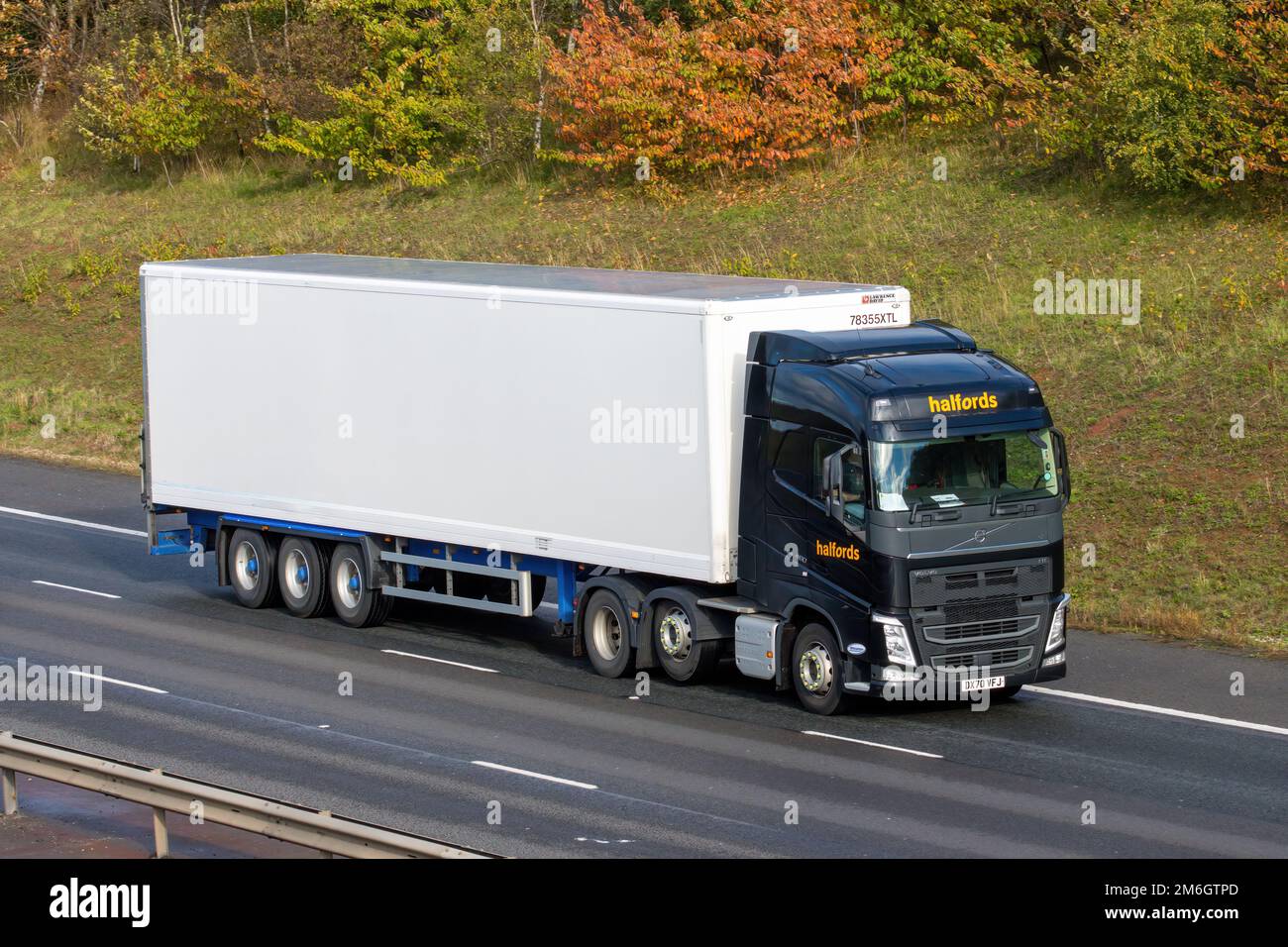 Truck lorry hgv wincanton hi-res stock photography and images - Alamy