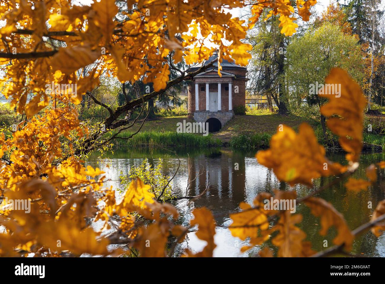 Oak manor hi-res stock photography and images - Alamy