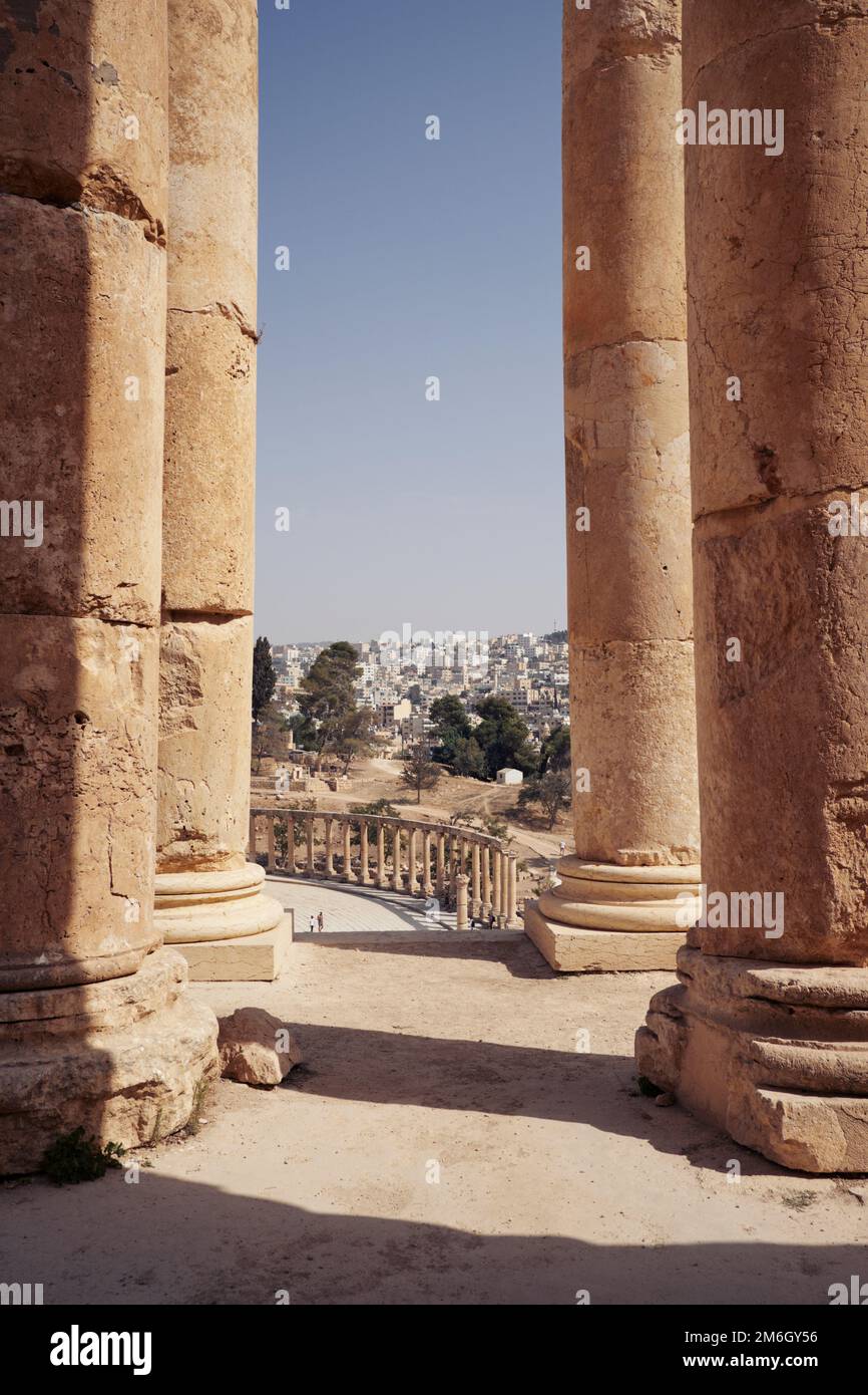A view of the Ruins of Jerash outside Amman Jordan Stock Photo - Alamy