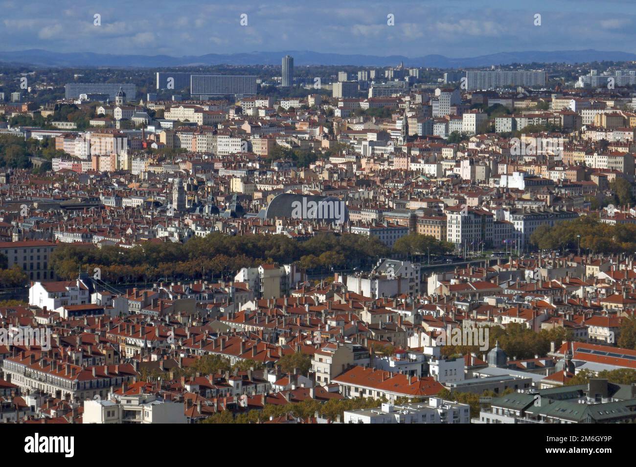 Modernes opernhaus hi-res stock photography and images - Alamy