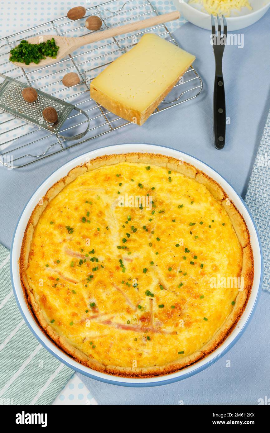 Swabian cuisine, Kaeswaehe, Kaesewaehe, hearty cream cake with cheese ...