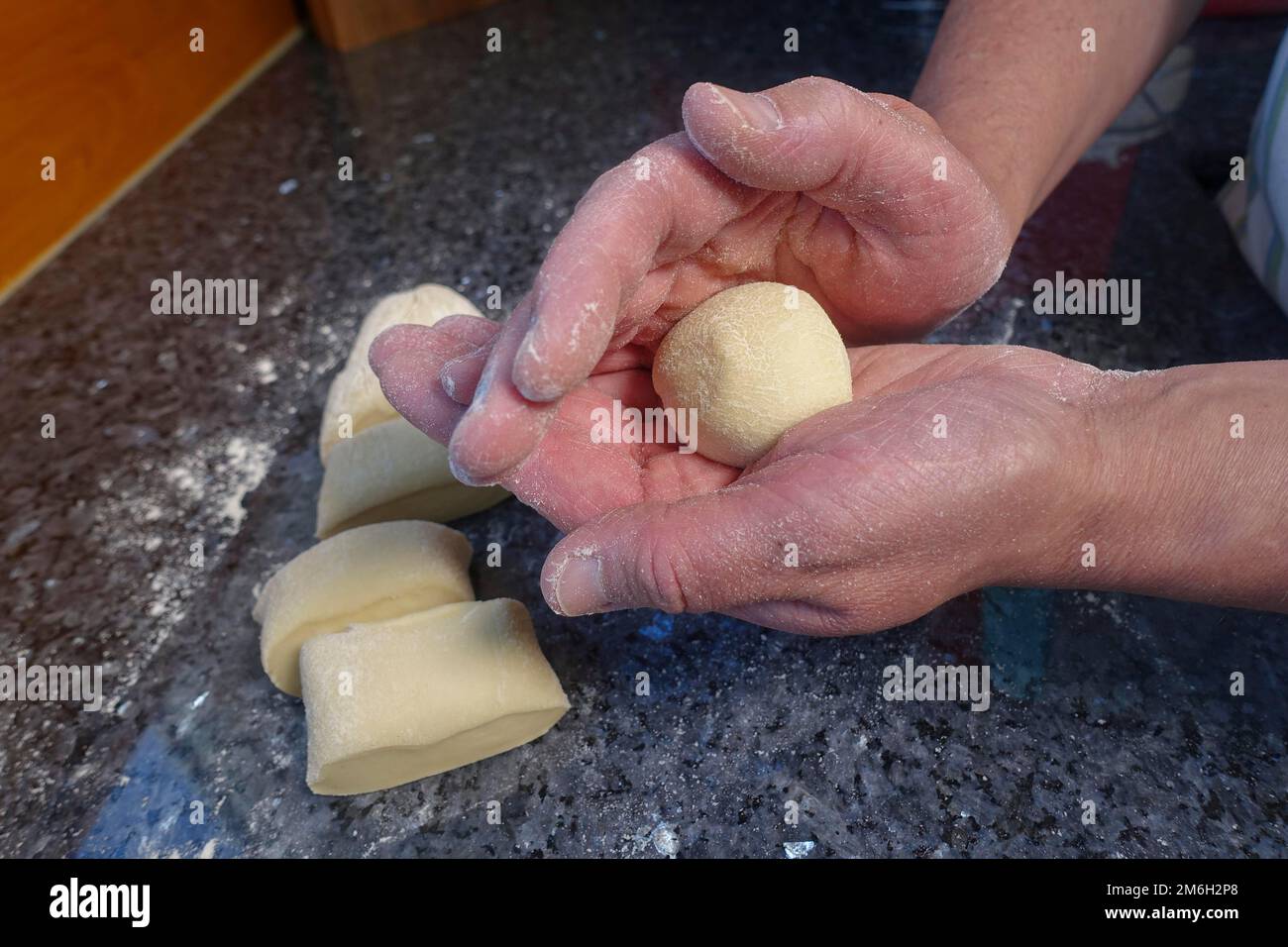 Swabian cuisine, preparing steam noodle burgers, hearty, salty, yeast ...