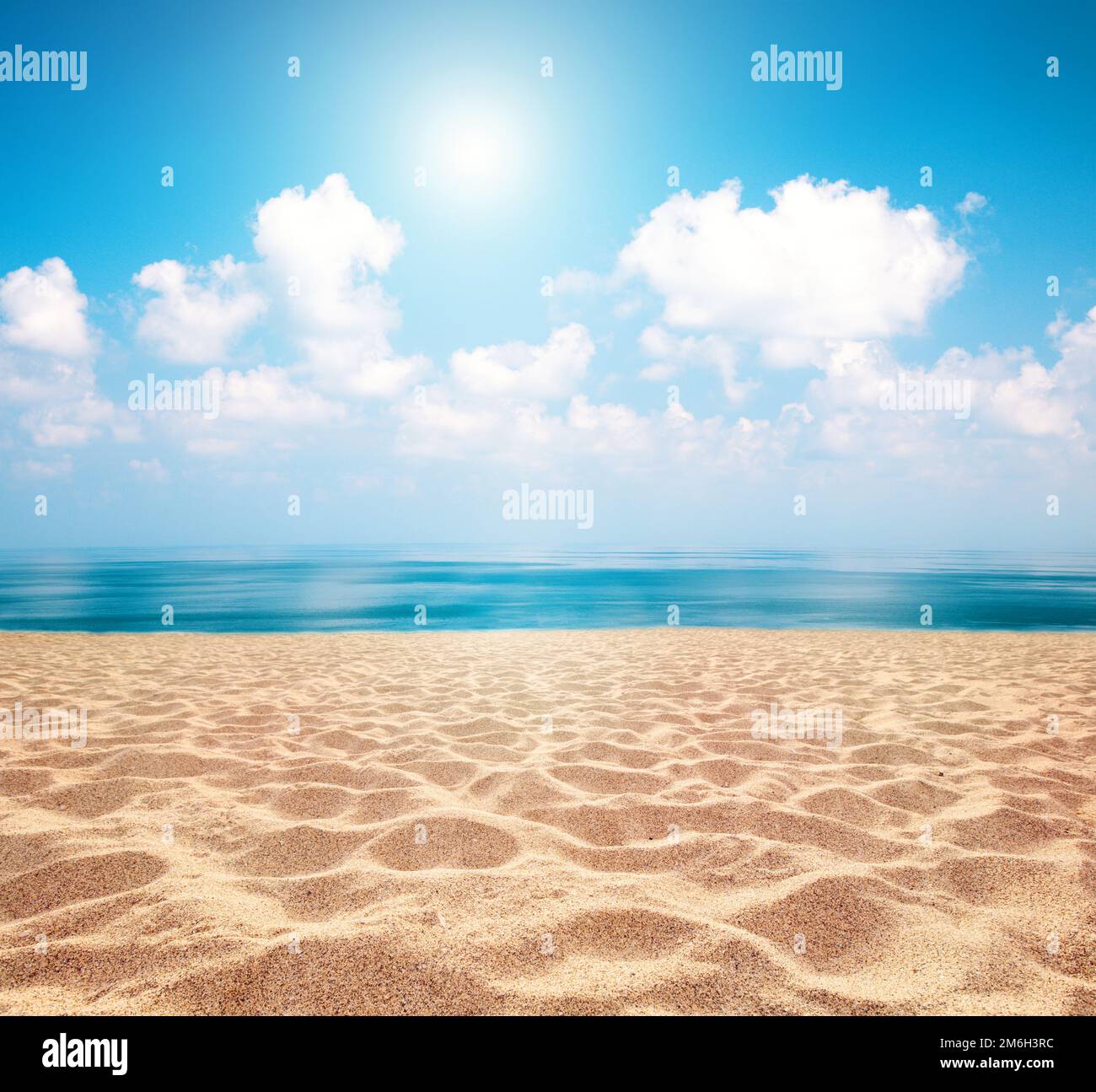 Beautiful sandy beach hi-res stock photography and images - Alamy