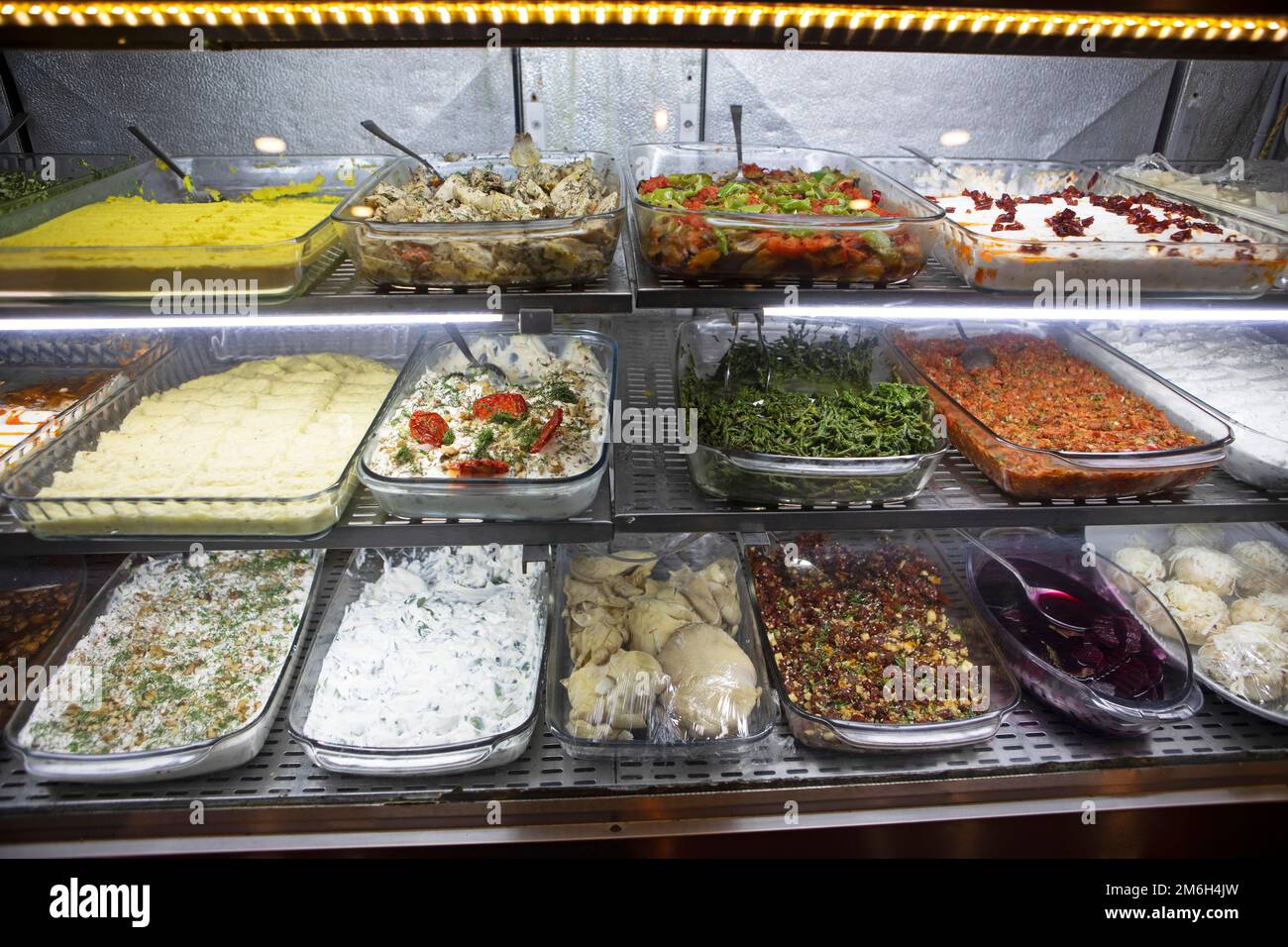 Traditional starters, Turkey Stock Photo - Alamy