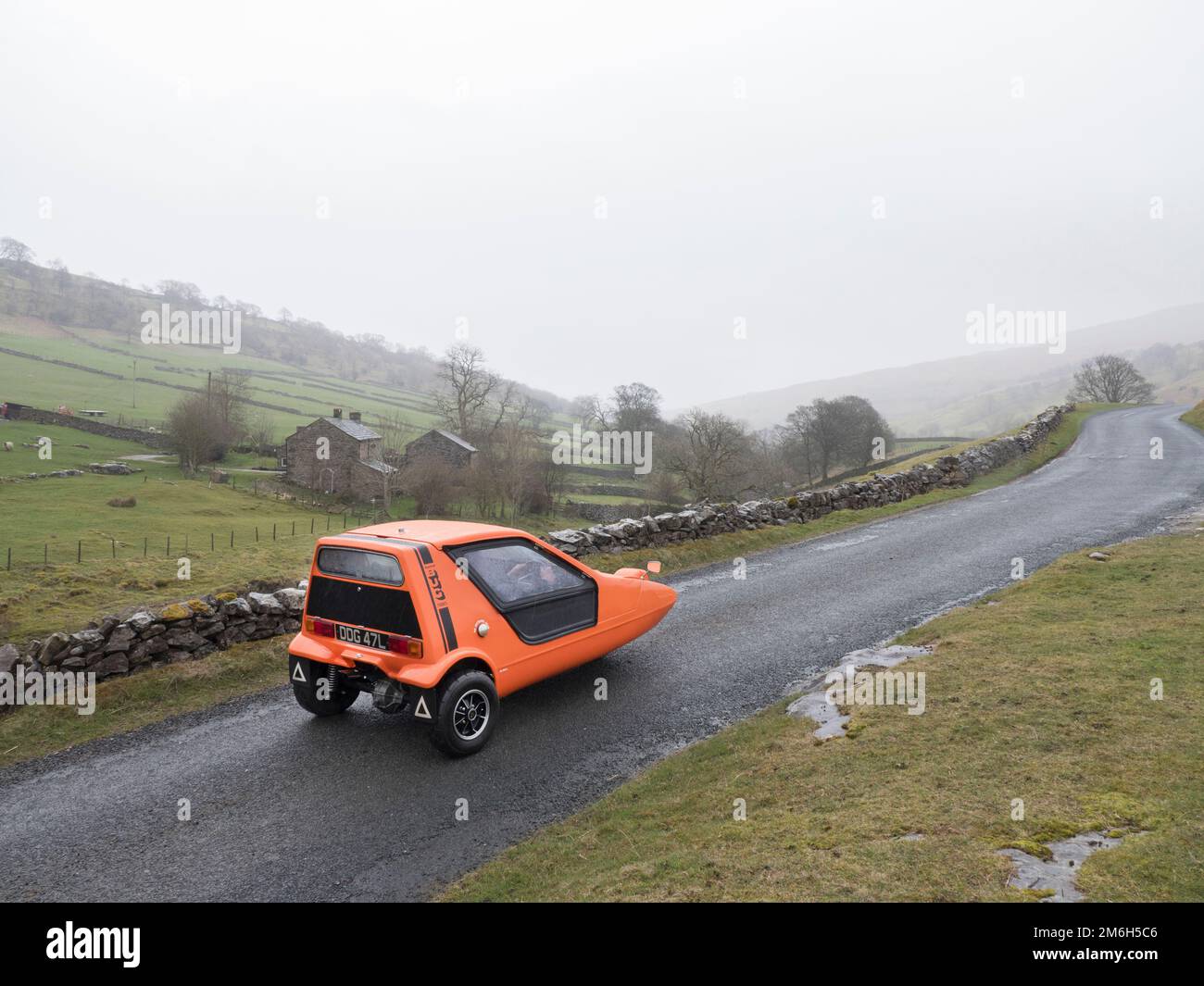 1972 Bond Bug three wheel car Stock Photo - Alamy