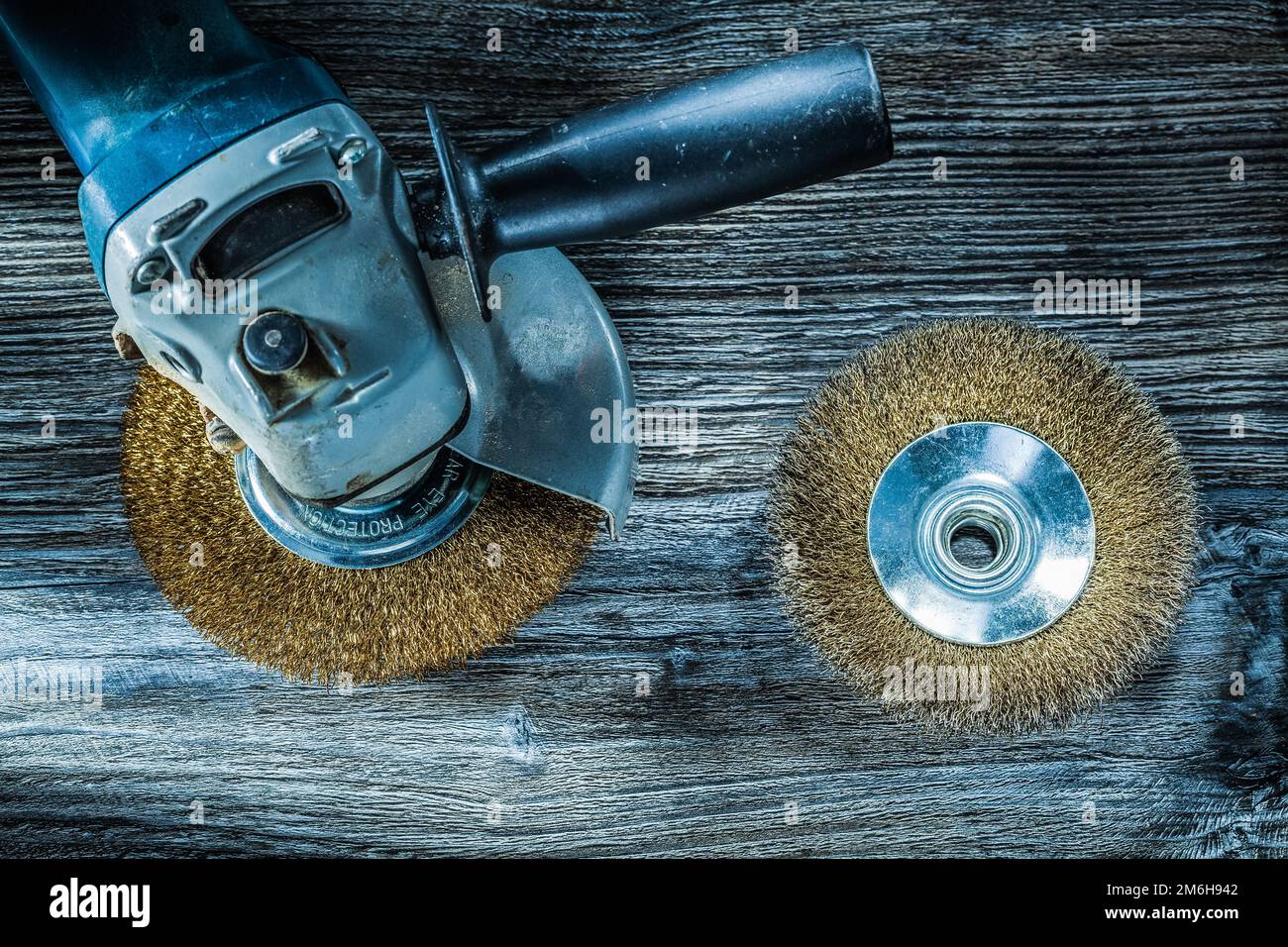 Rotary brushes hi-res stock photography and images - Alamy