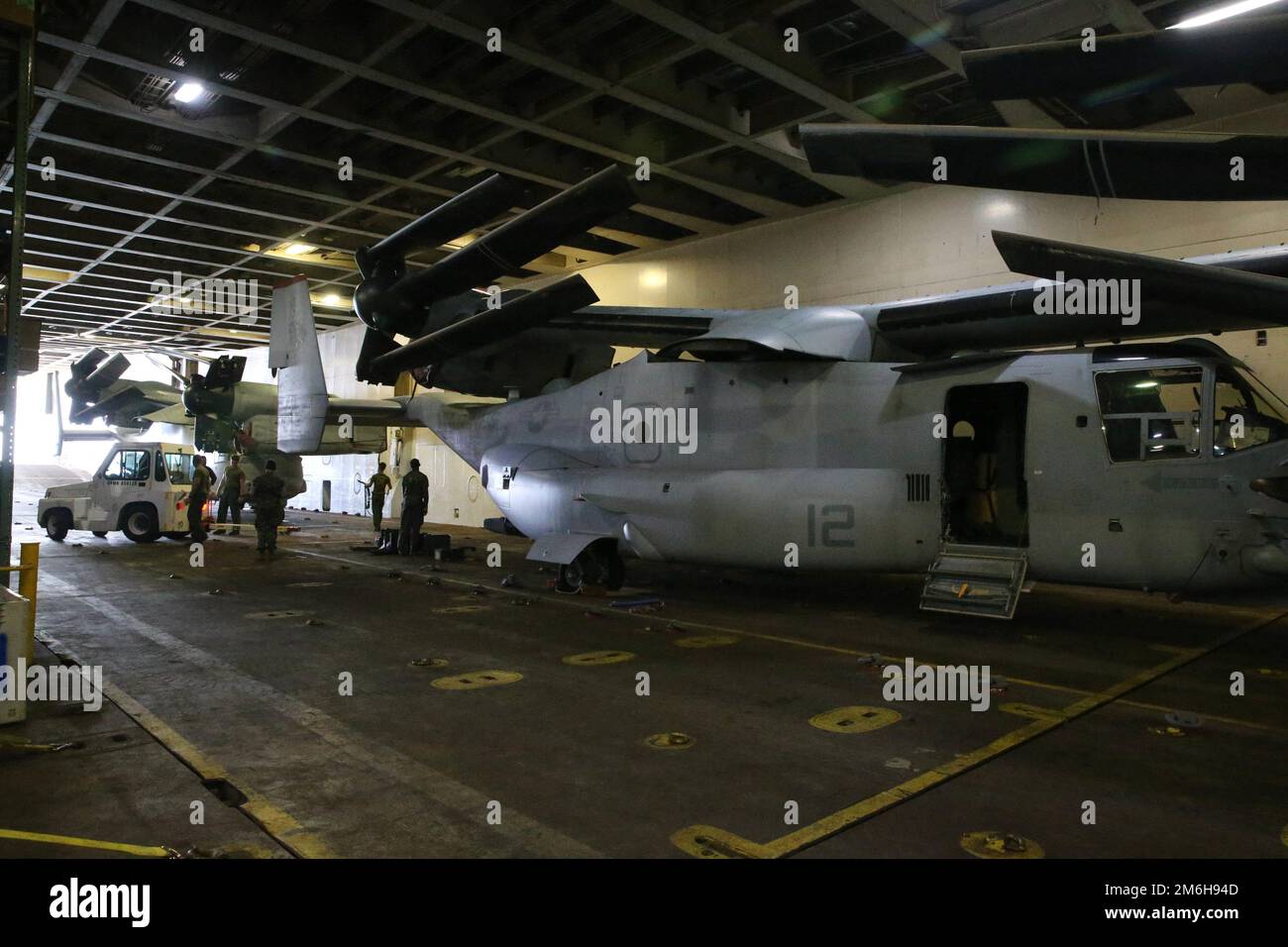 U.S. Marines with Marine Medium Tiltrotor Squadron 363, 1st Marine ...