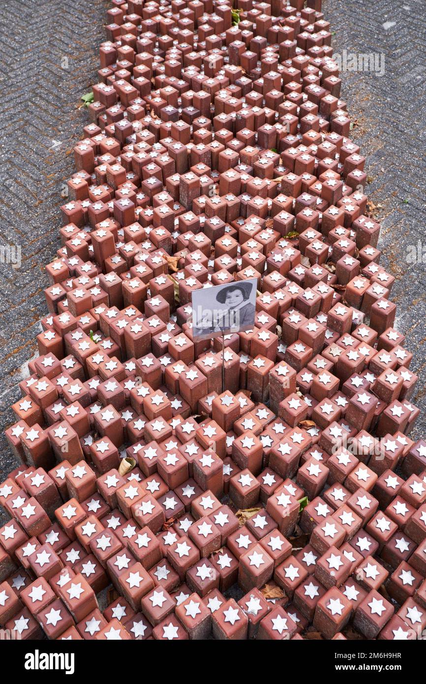 Transit camp ww2 hi-res stock photography and images - Alamy