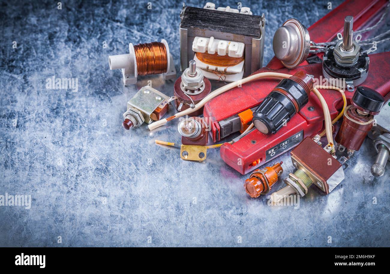 Dielectric image hi-res stock photography and images - Alamy