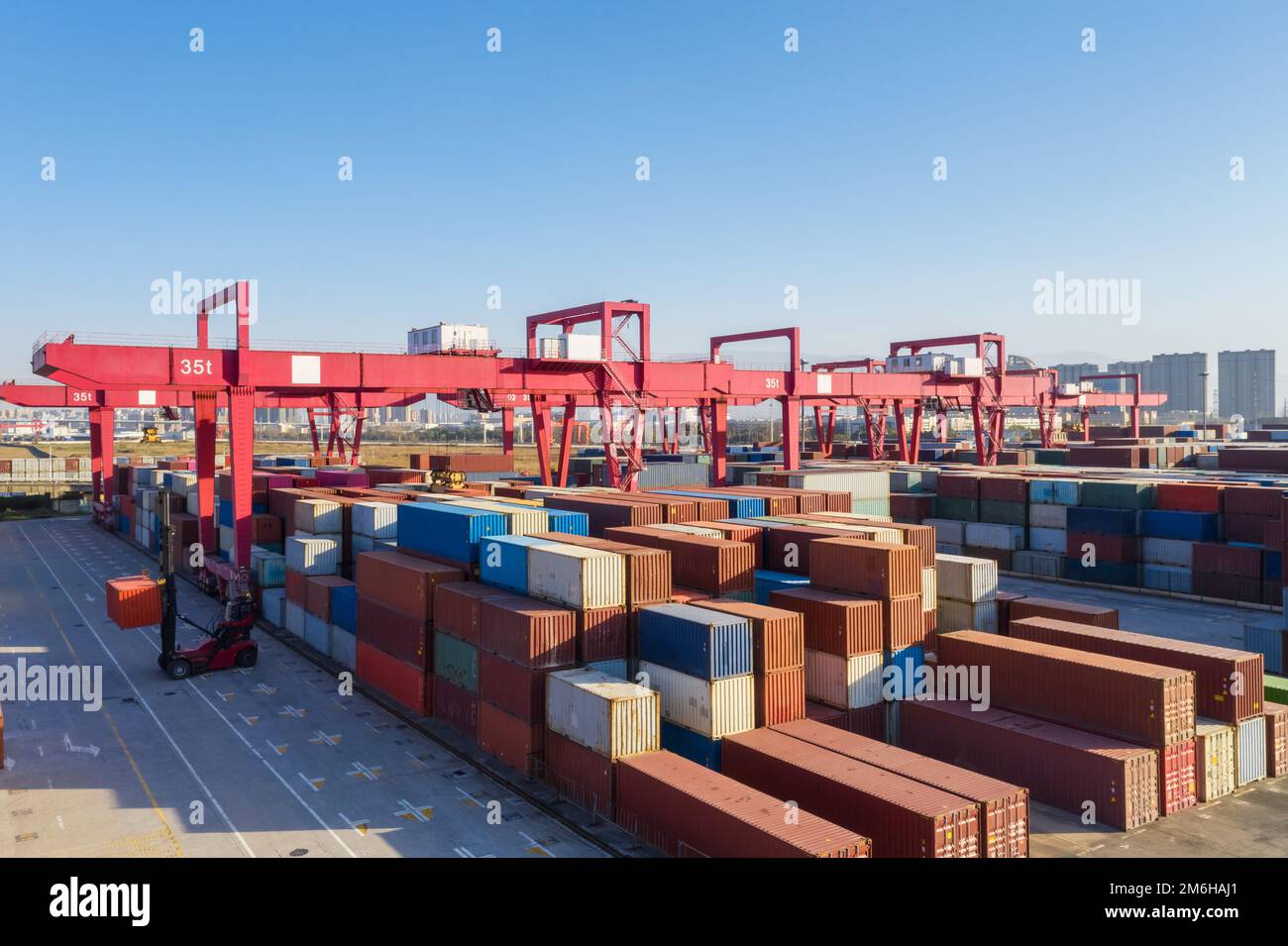 Heavy equipment yard hi-res stock photography and images - Alamy