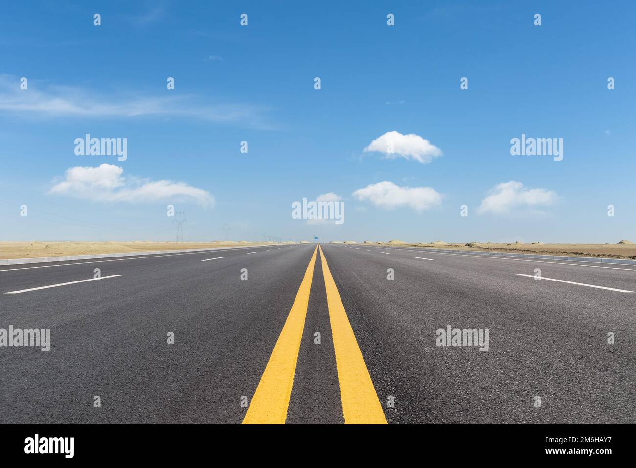 Long straight stretch of road hi-res stock photography and images - Alamy