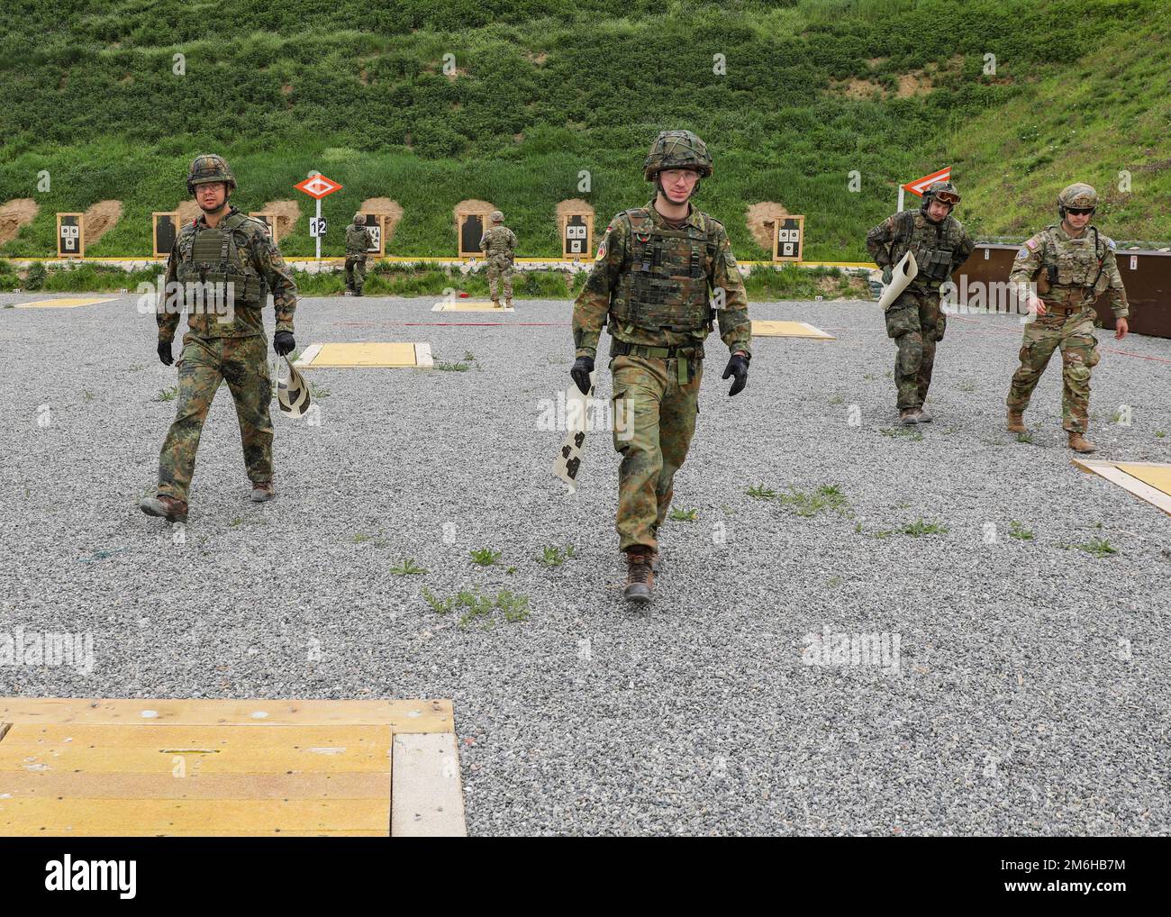 CAMP BONDSTEEL, Kosovo –U.S. Army Soldiers assigned to Kosovo Force’s ...